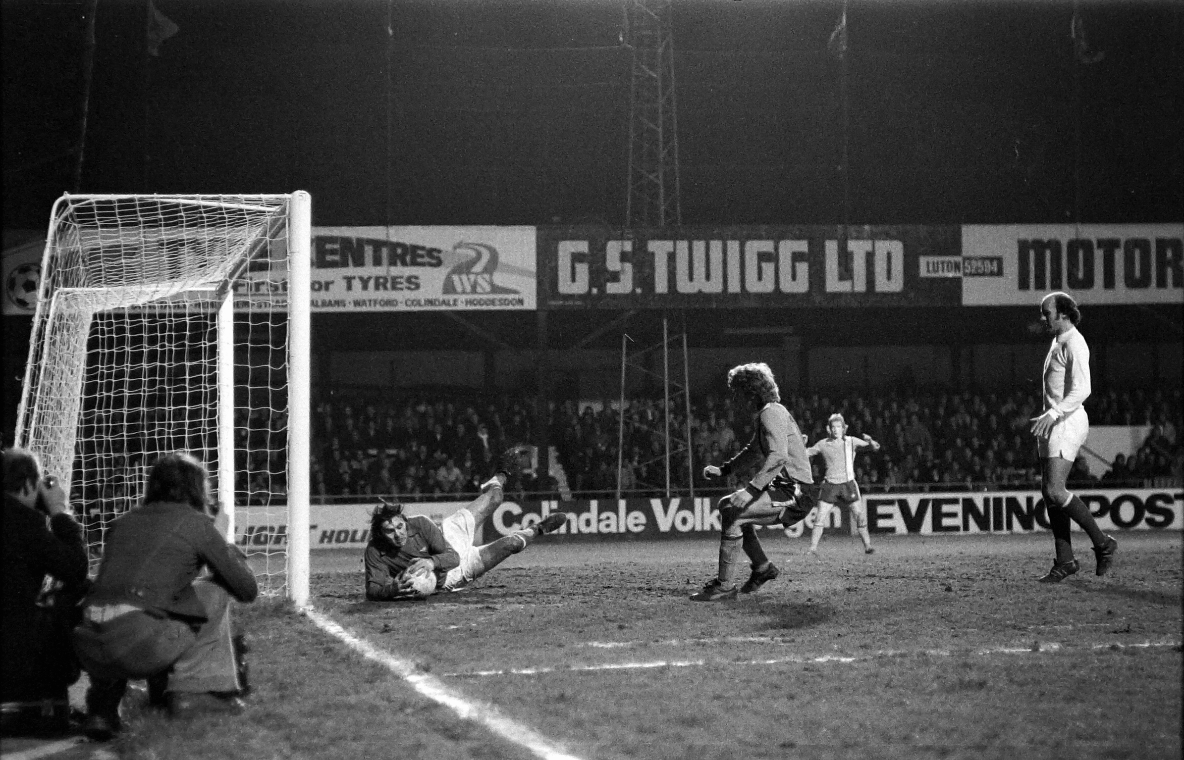Luton Town FC vs Arsenal (25th Mar 1975) | Hatters Heritage | A History ...