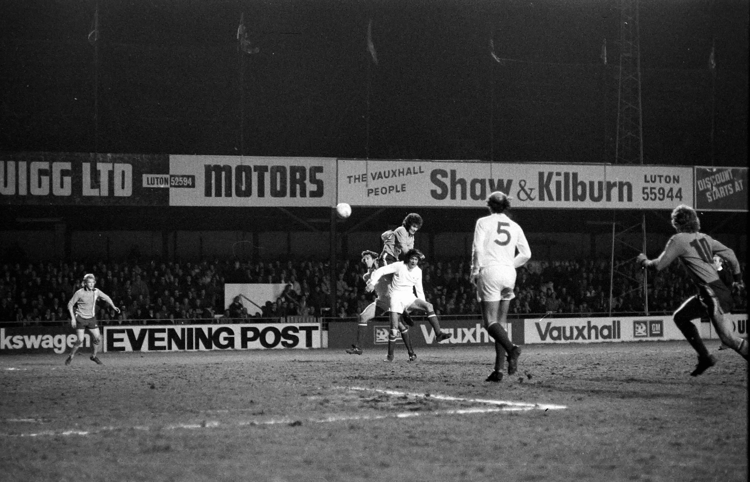 Luton Town FC vs Arsenal (25th Mar 1975) | Hatters Heritage | A History ...