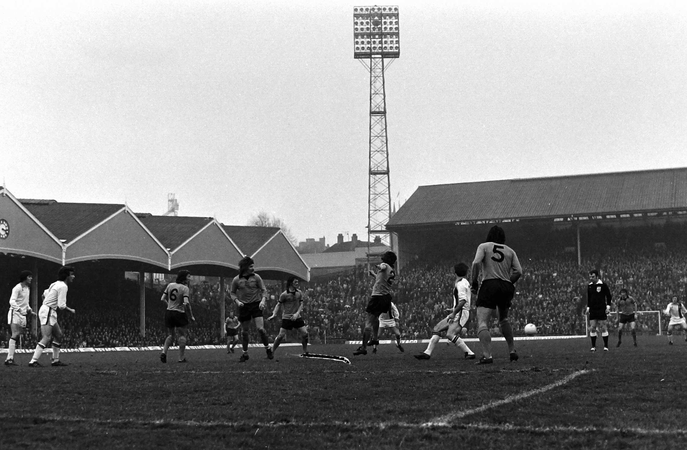 Wolverhampton Wanderers vs Luton Town FC (31st Mar 1975) | Hatters ...