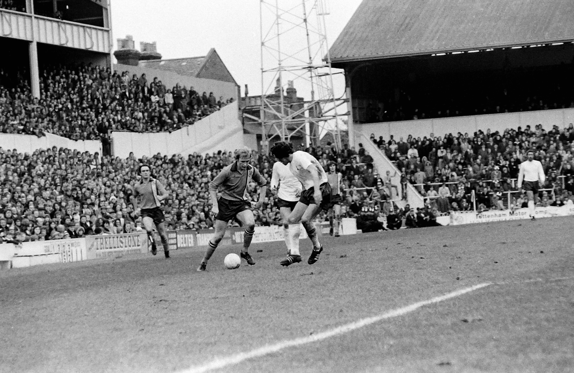Tottenham Hotspur vs Luton Town FC (5th Apr 1975) | Hatters Heritage ...