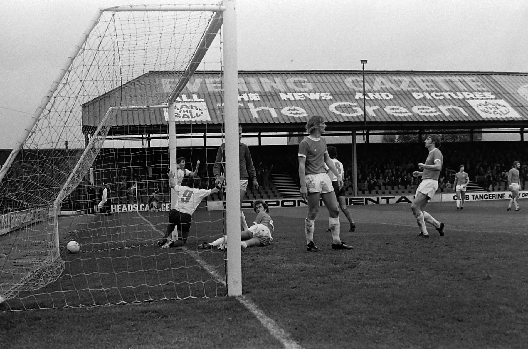 Blackpool vs Luton Town FC (4th Oct 1975) | Hatters Heritage | A ...