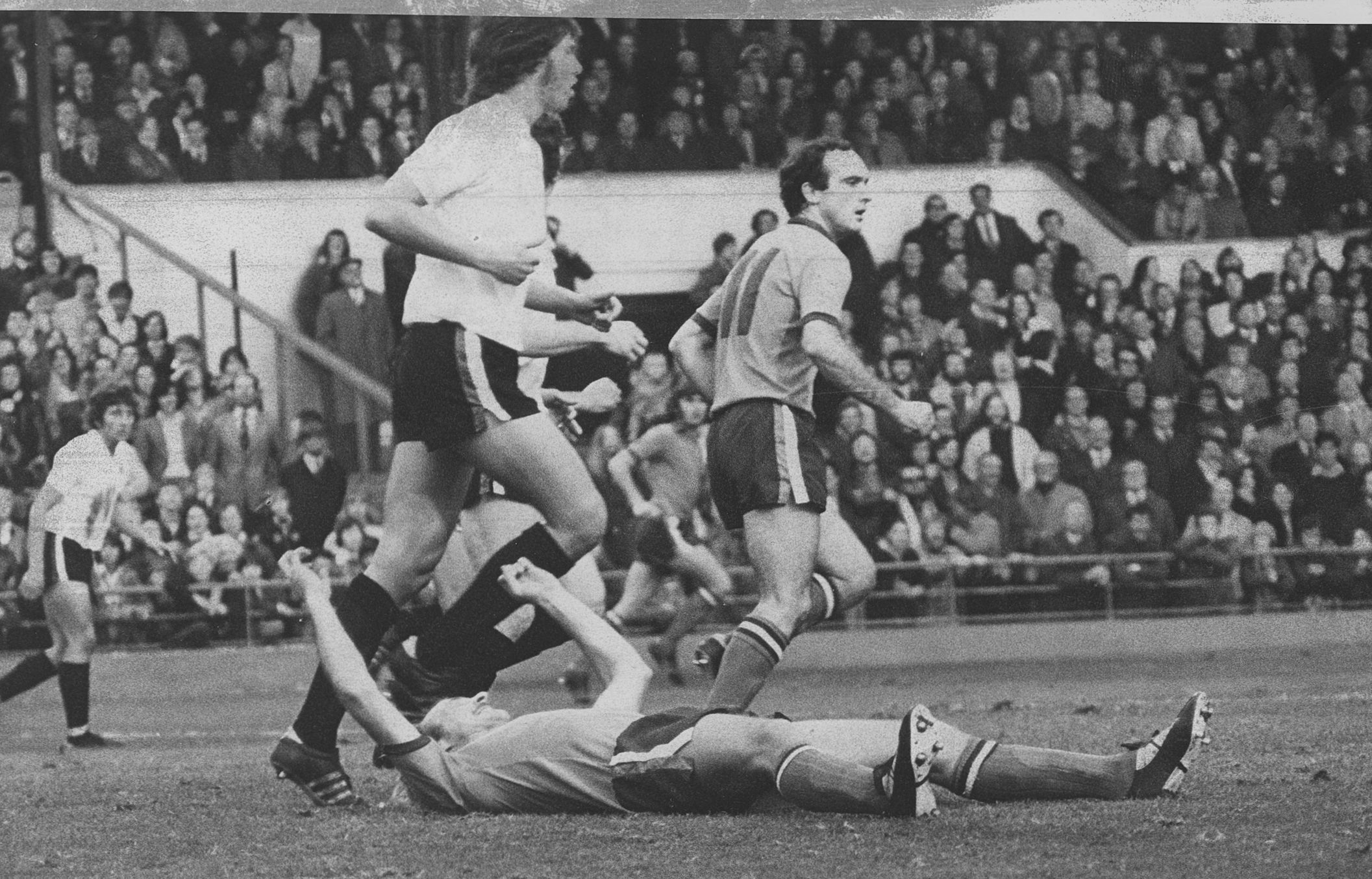 Luton Town FC vs Bristol City (1st Nov 1975) | Hatters Heritage | A ...