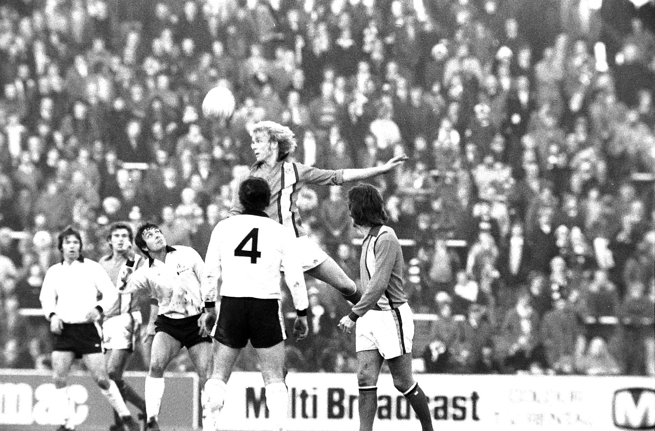 Fulham vs Luton Town FC (22nd Nov 1975) | Hatters Heritage | A History ...