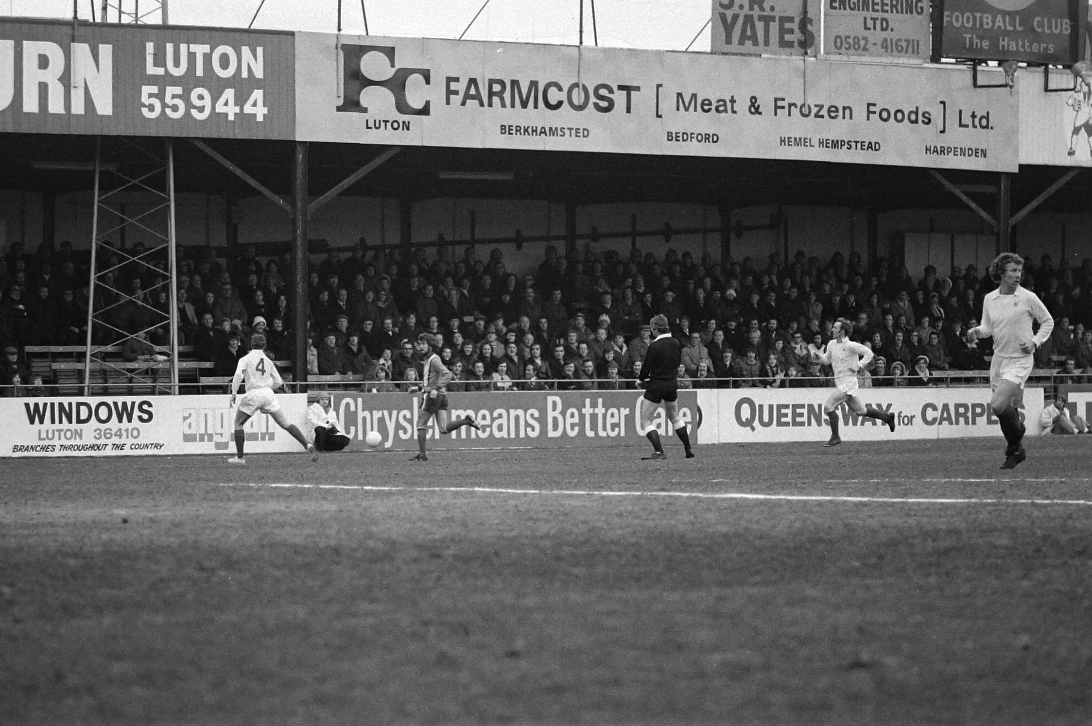 Luton Town FC vs Nottingham Forest (31st Jan 1976) | Hatters Heritage ...