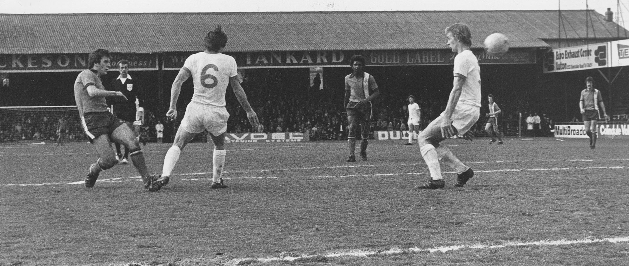 Luton Town FC vs Blackpool (24th Apr 1976) | Hatters Heritage | A ...
