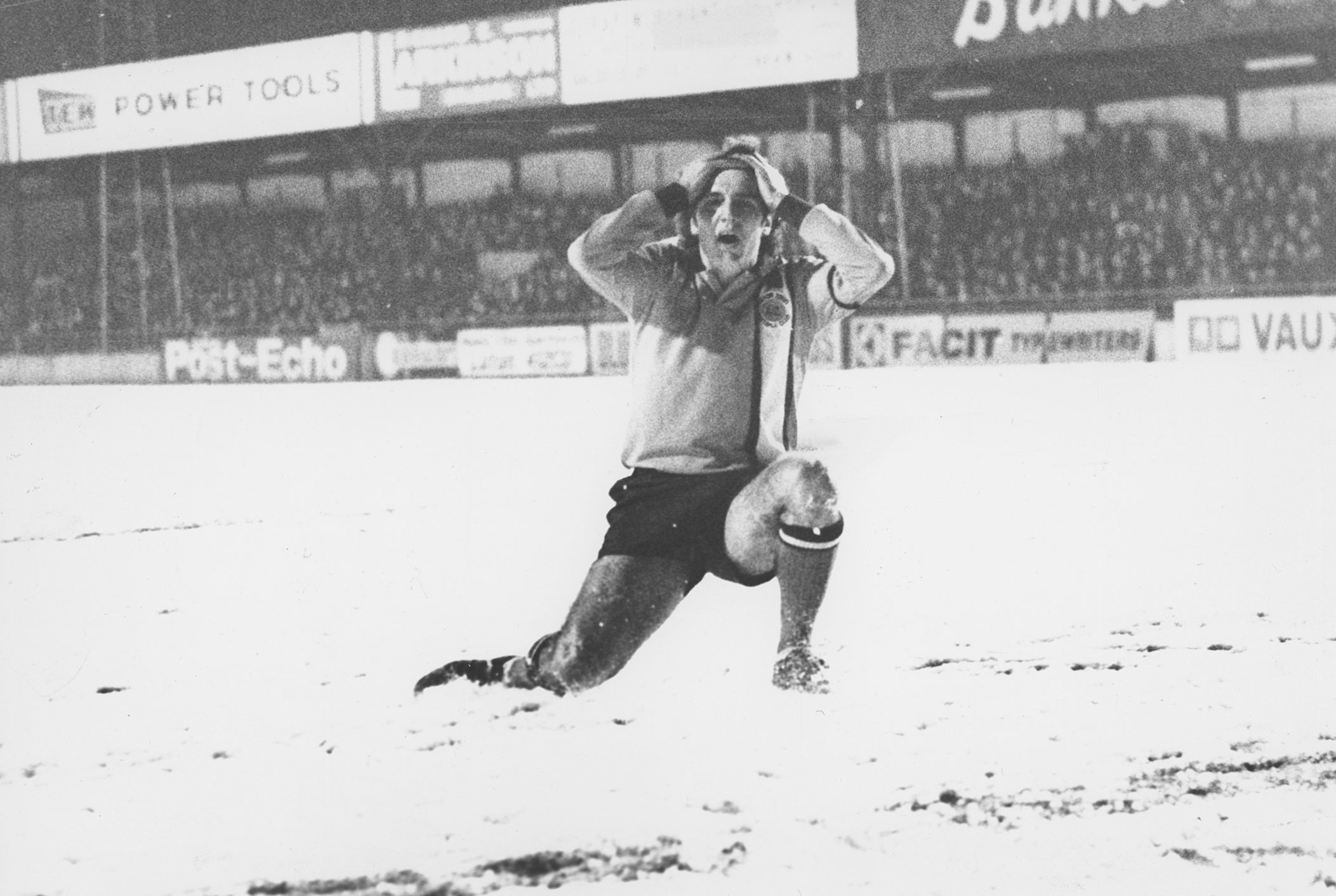 Luton Town FC vs Chelsea (29th Dec 1977) | Hatters Heritage | A History ...