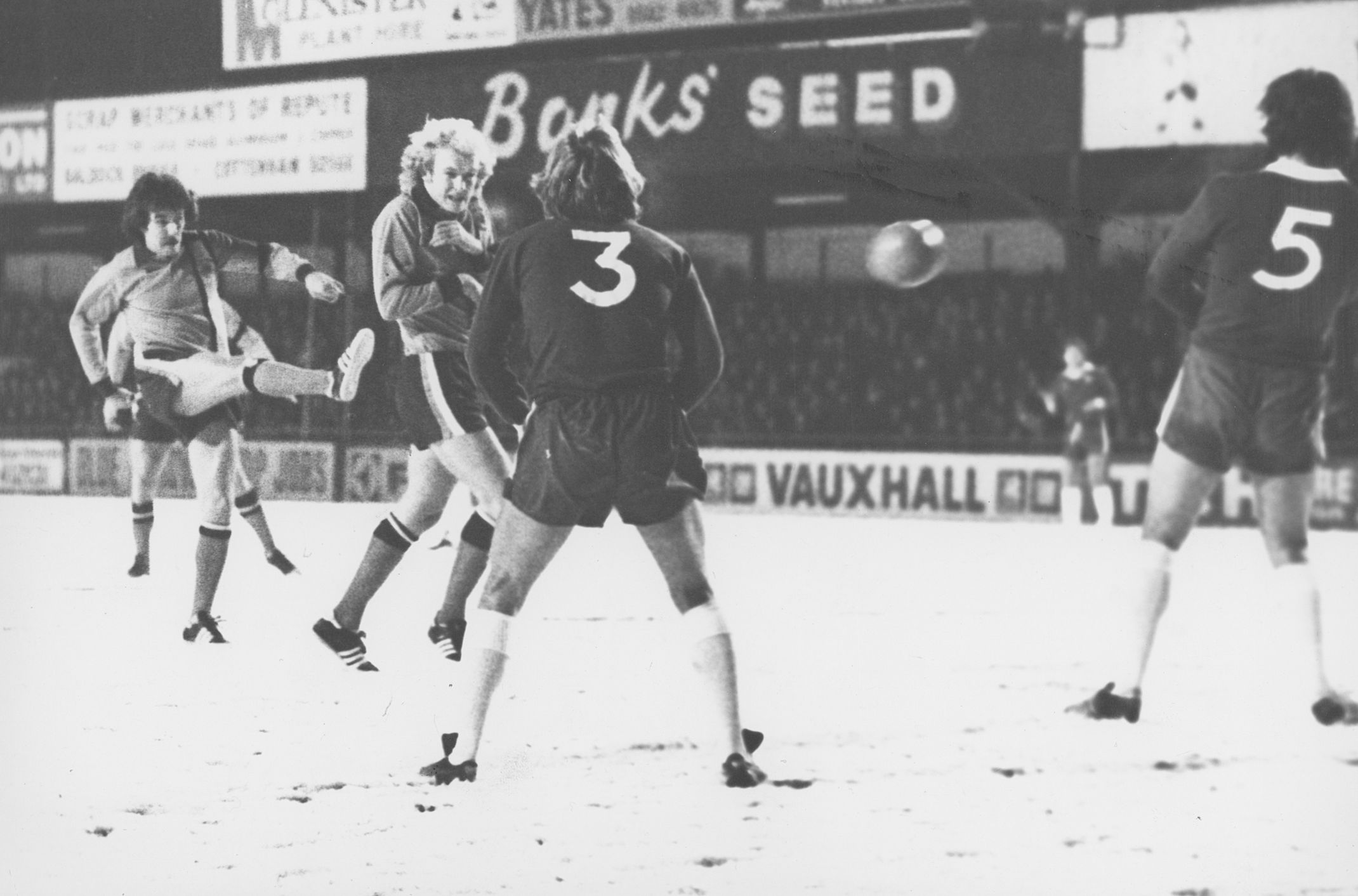 Luton Town FC vs Chelsea (29th Dec 1977) | Hatters Heritage | A History ...