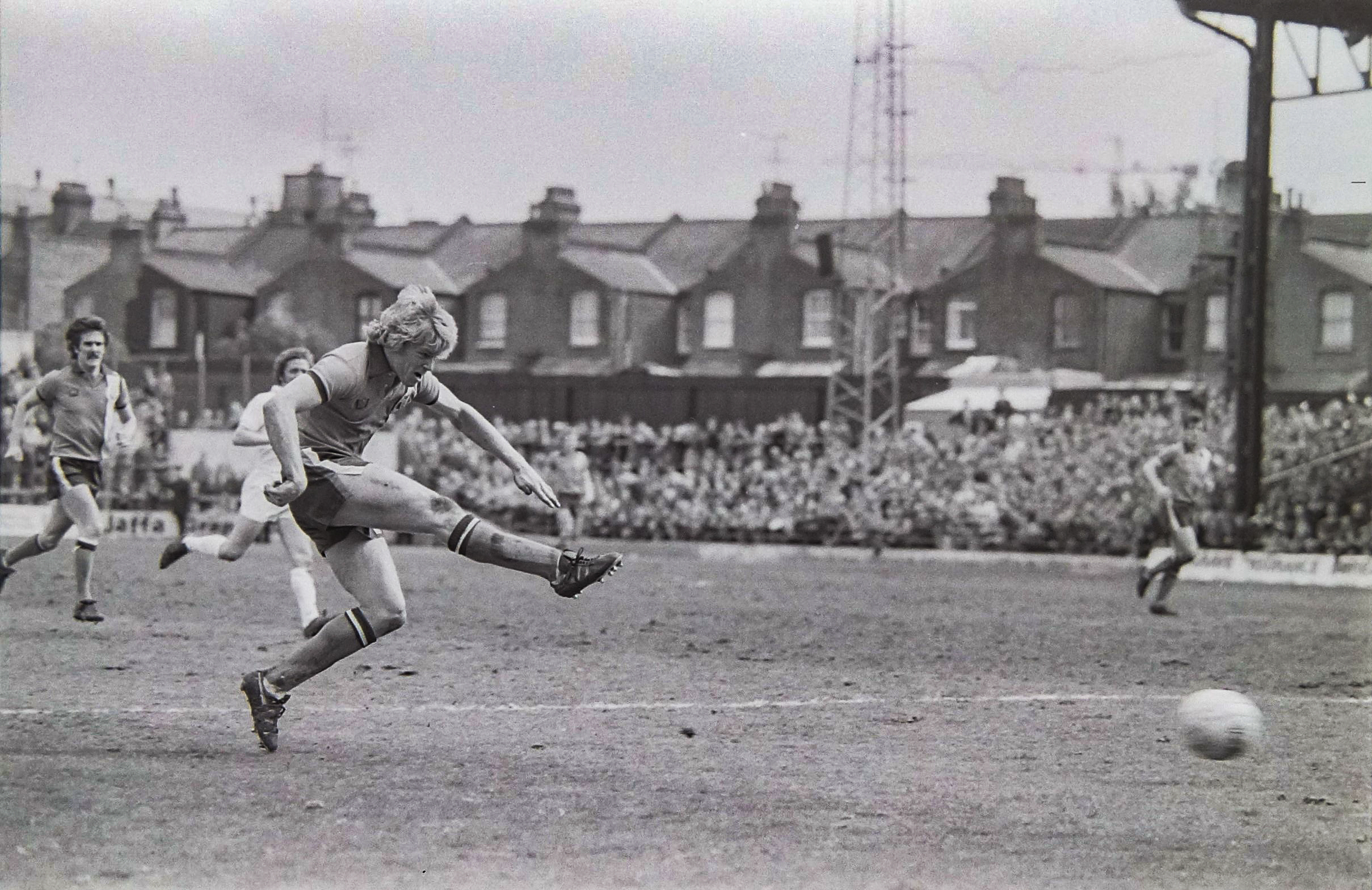 Luton Town FC vs Bolton Wanderers (7th May 1977) | Hatters Heritage | A ...