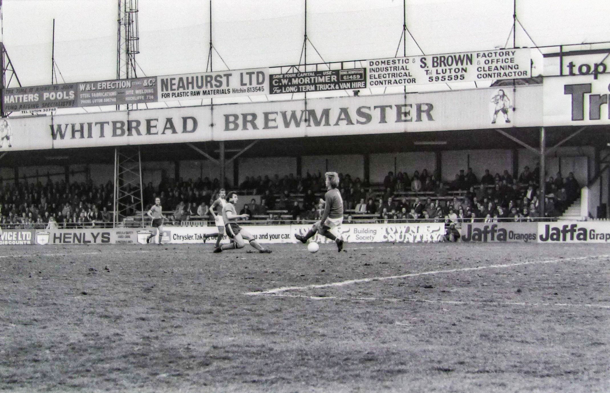 Luton Town FC vs Carlisle United (26th Mar 1977) | Hatters Heritage | A ...