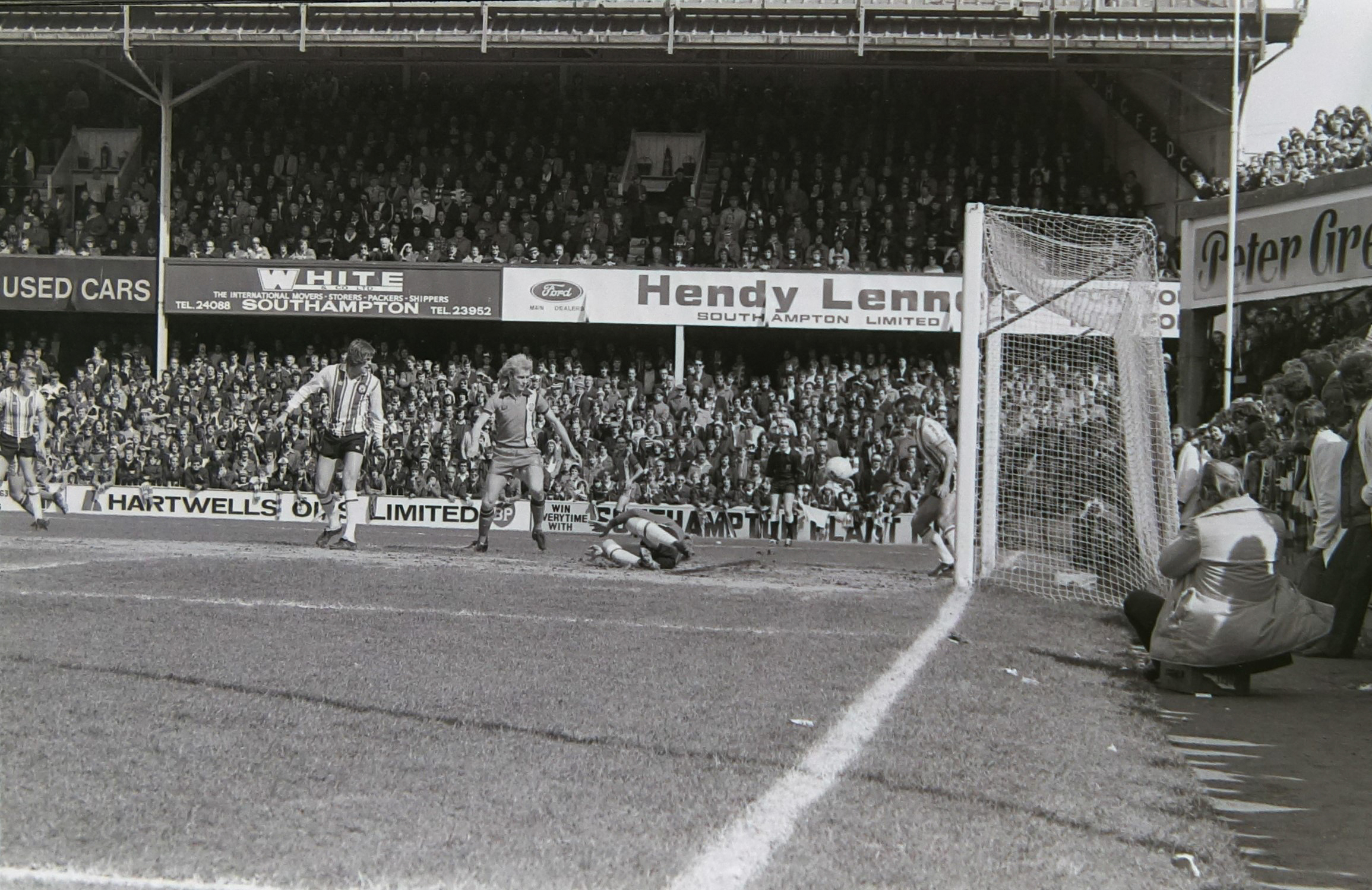 Southampton vs Luton Town FC (2nd Apr 1977) | Hatters Heritage | A ...