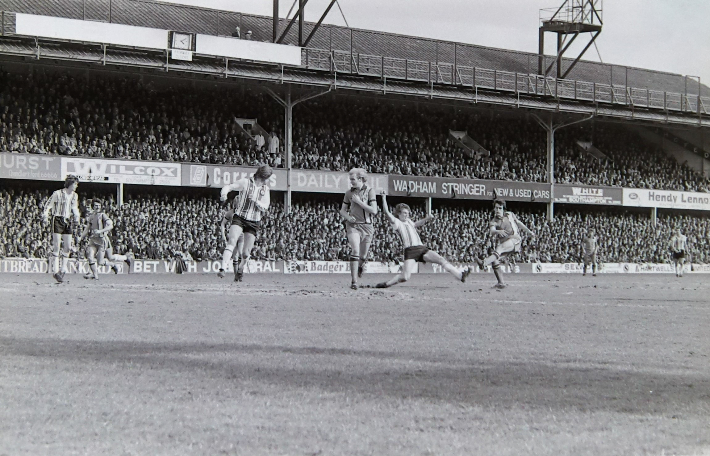 Southampton vs Luton Town FC (2nd Apr 1977) | Hatters Heritage | A ...