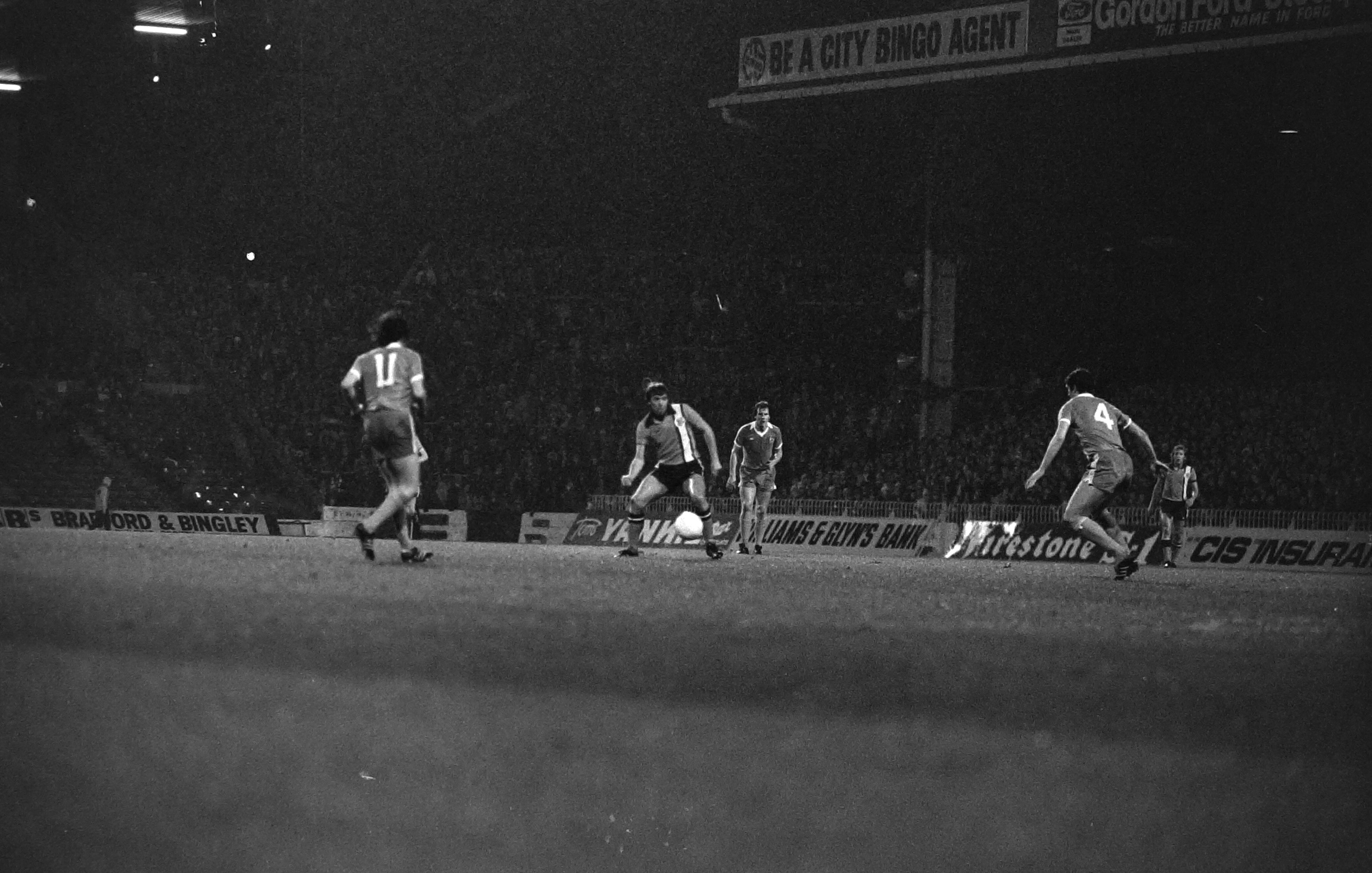 Manchester City vs Luton Town FC (1st Nov 1977) | Hatters Heritage | A ...