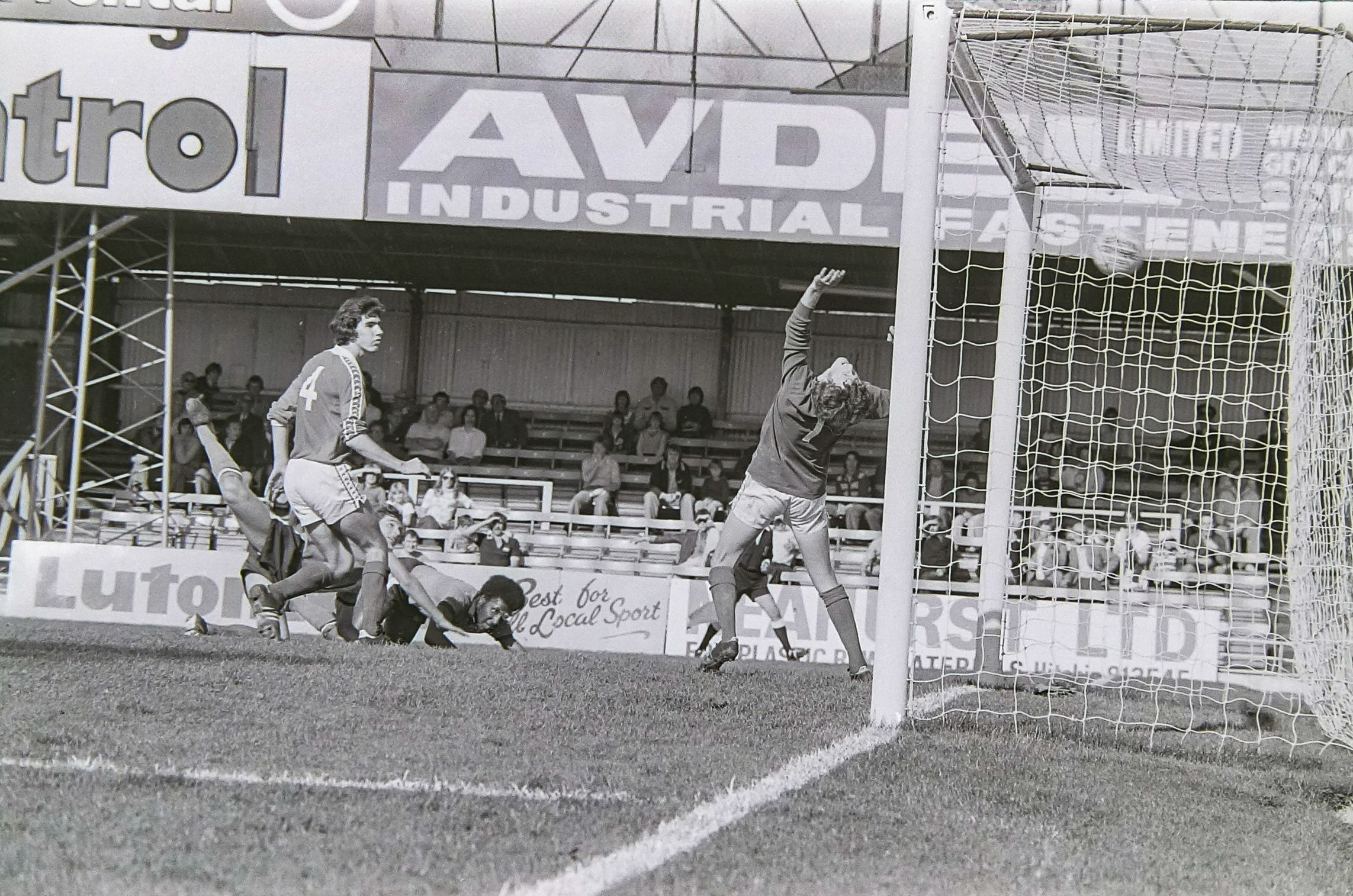 Gary Heale | Hatters Heritage | A History of Luton Town FC