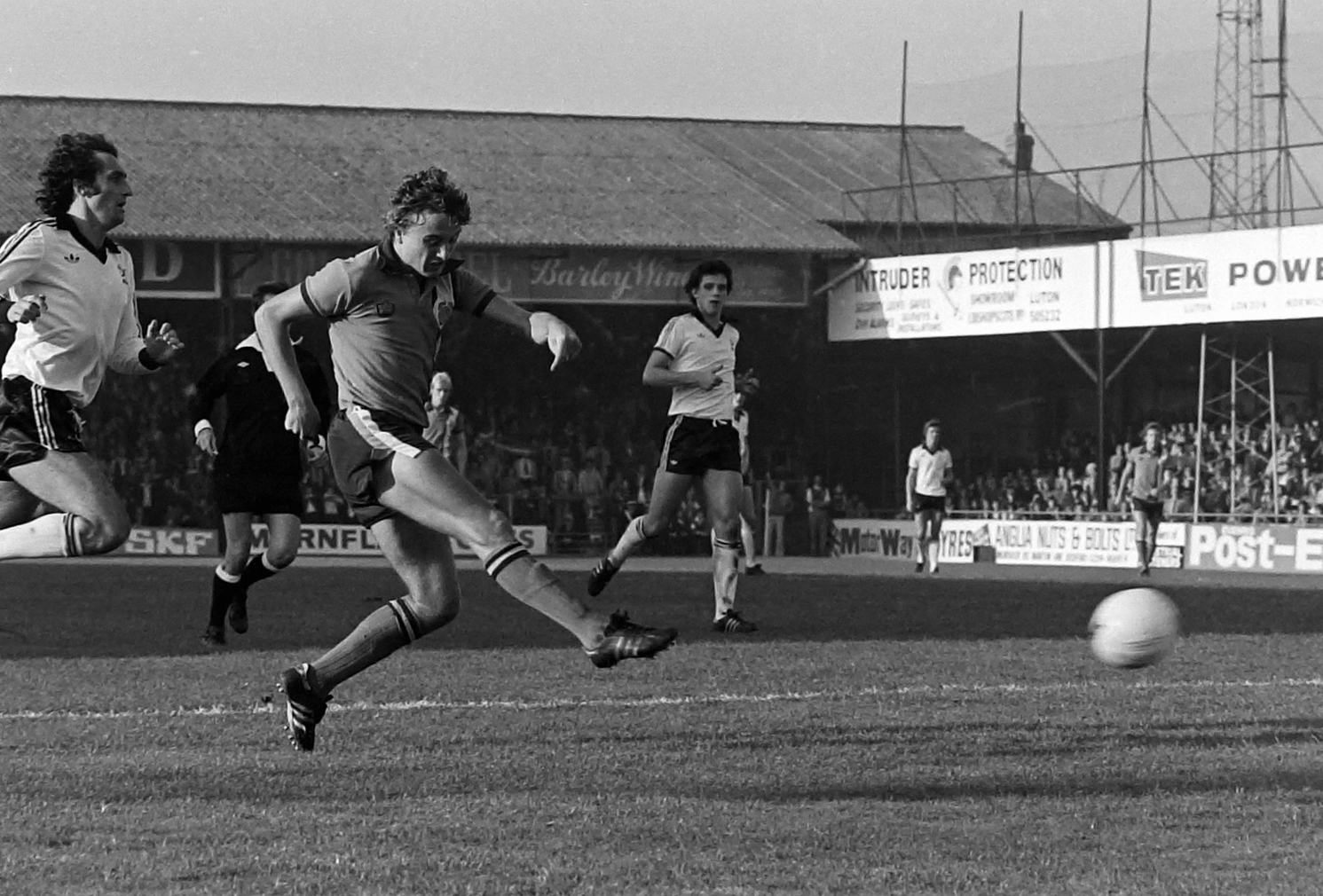 Paul Price | Hatters Heritage | A History of Luton Town FC