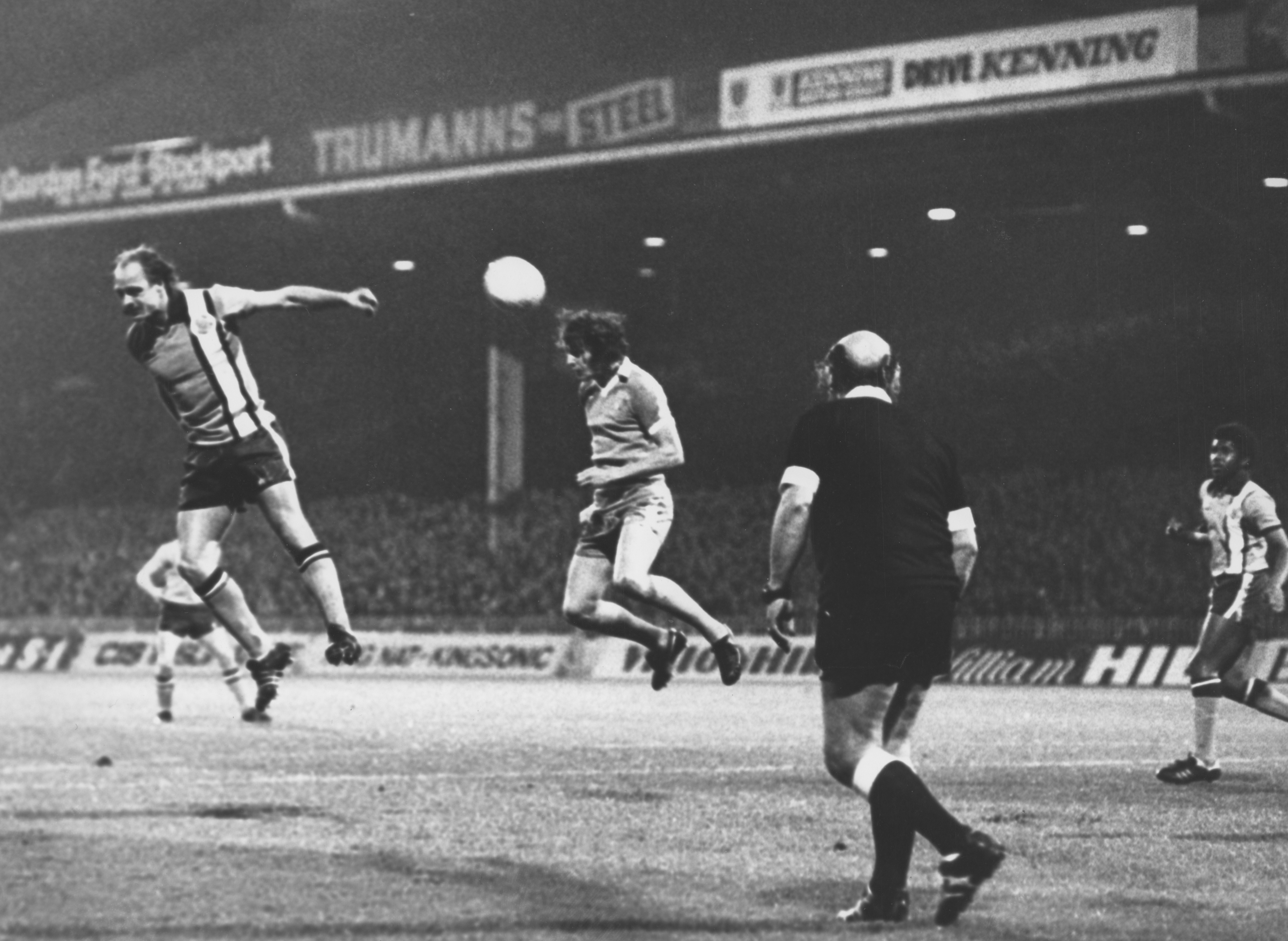 Manchester City vs Luton Town FC (1st Nov 1977) | Hatters Heritage | A ...