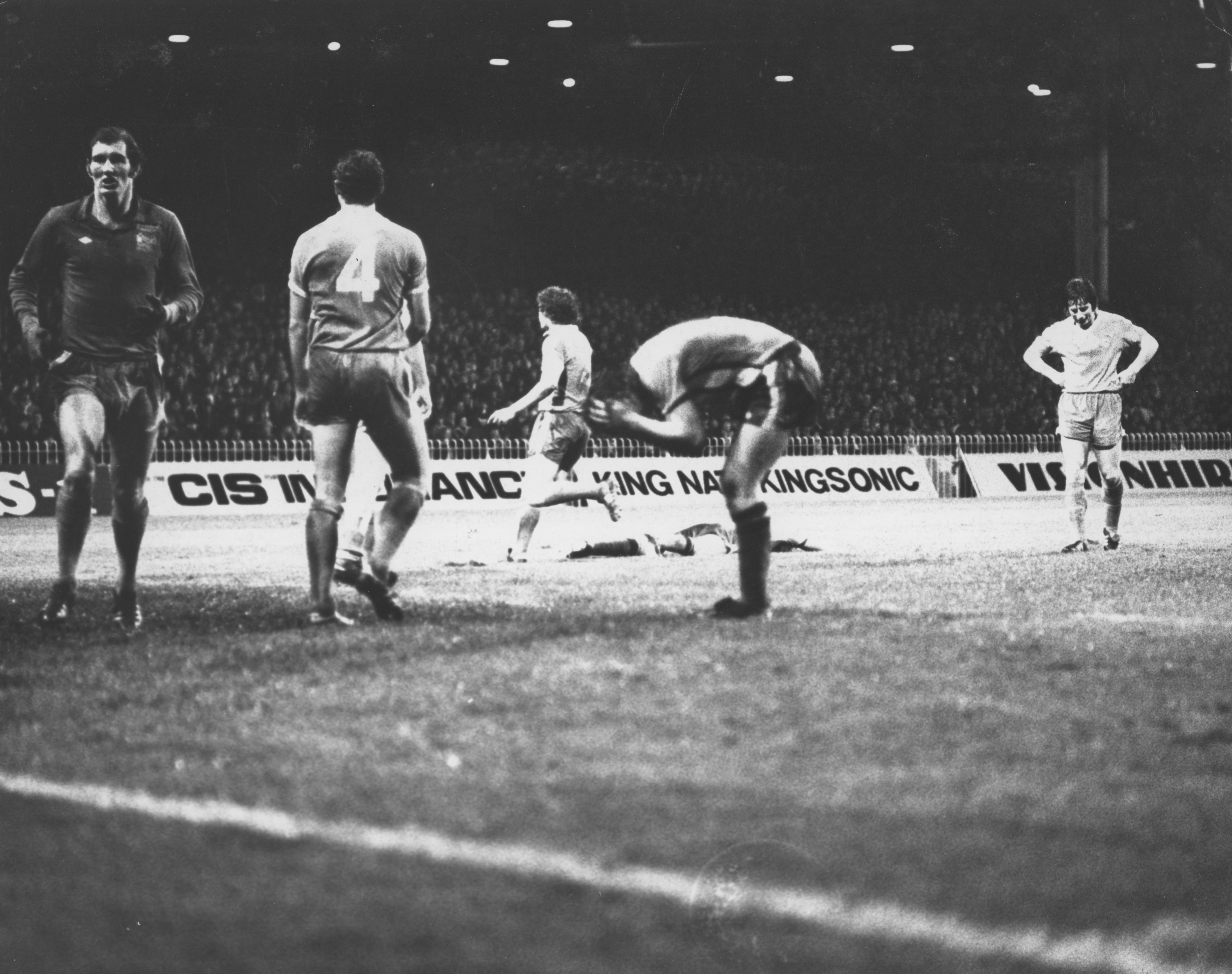 Manchester City vs Luton Town FC (1st Nov 1977) | Hatters Heritage | A ...