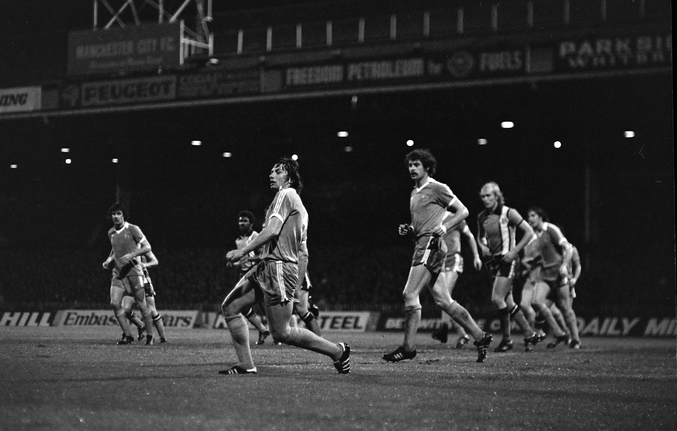 Manchester City vs Luton Town FC (1st Nov 1977) | Hatters Heritage | A ...