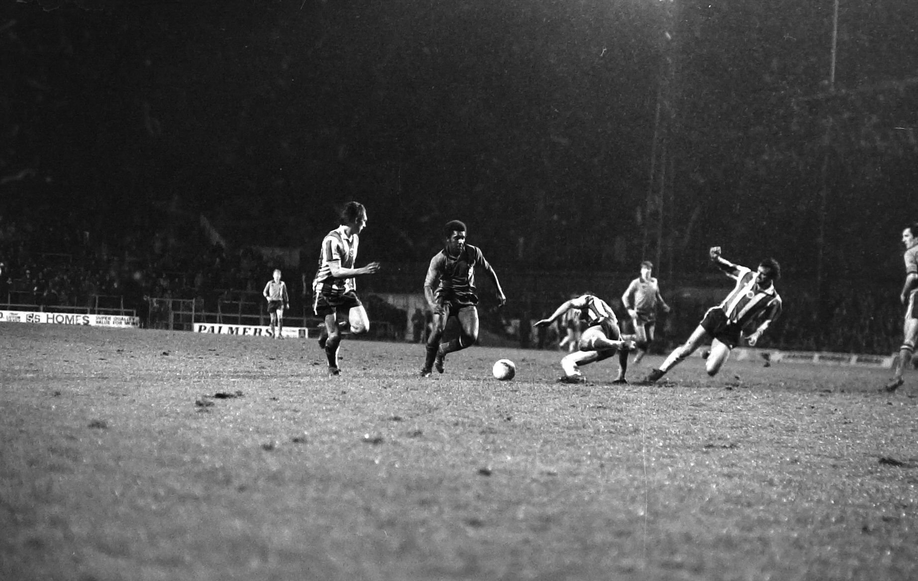 Luton Town FC vs Sheffield United (27th Dec 1977) | Hatters Heritage ...