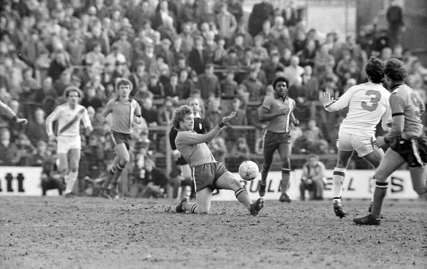 Kirk Stephens | Hatters Heritage | A History of Luton Town FC