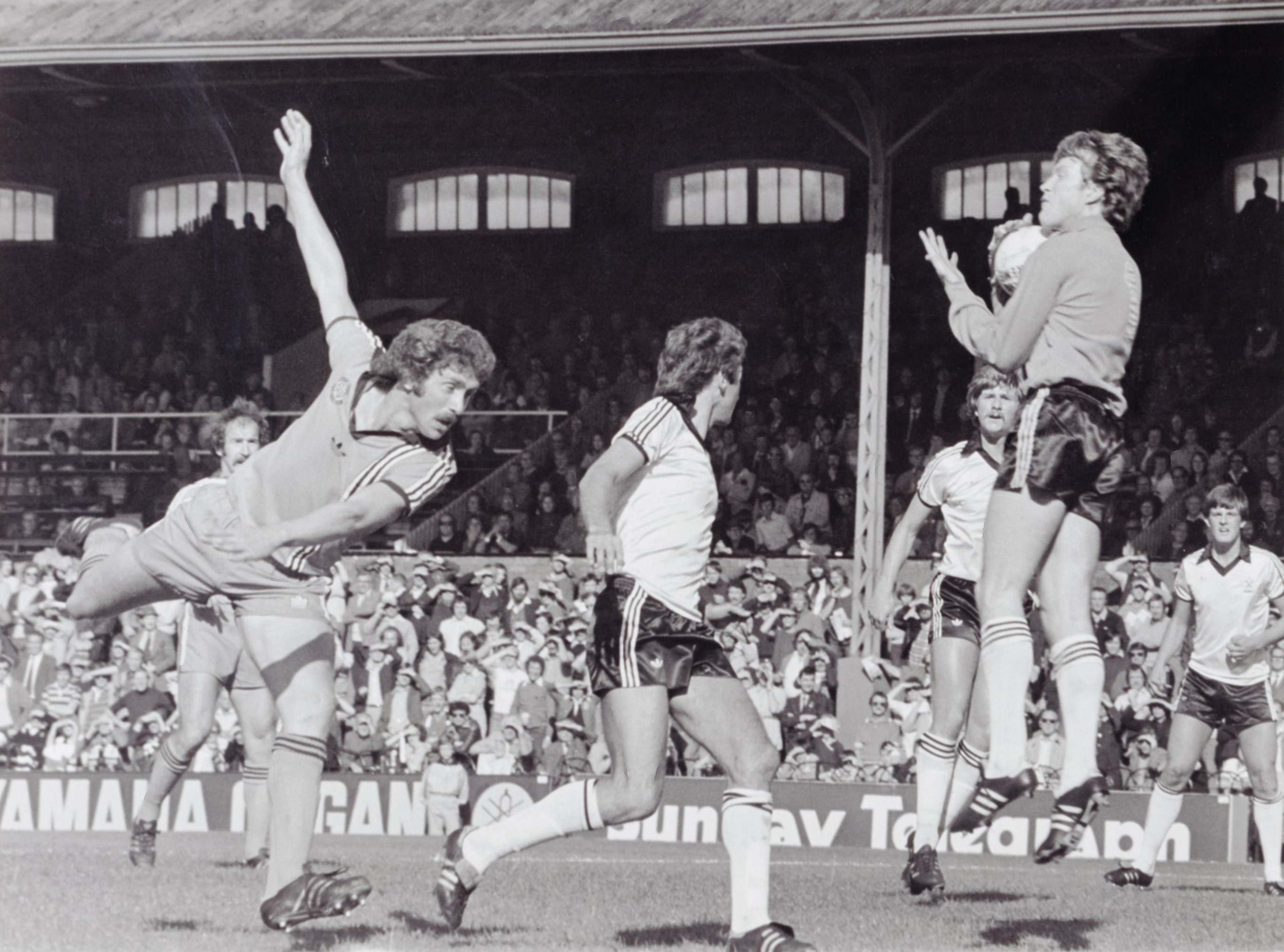 Mike Saxby | Hatters Heritage | A History of Luton Town FC