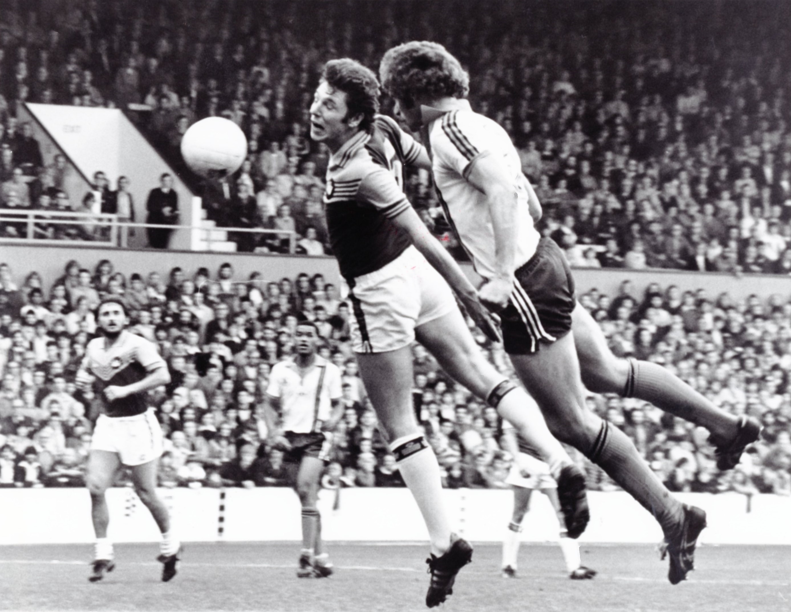 Mike Saxby | Hatters Heritage | A History of Luton Town FC