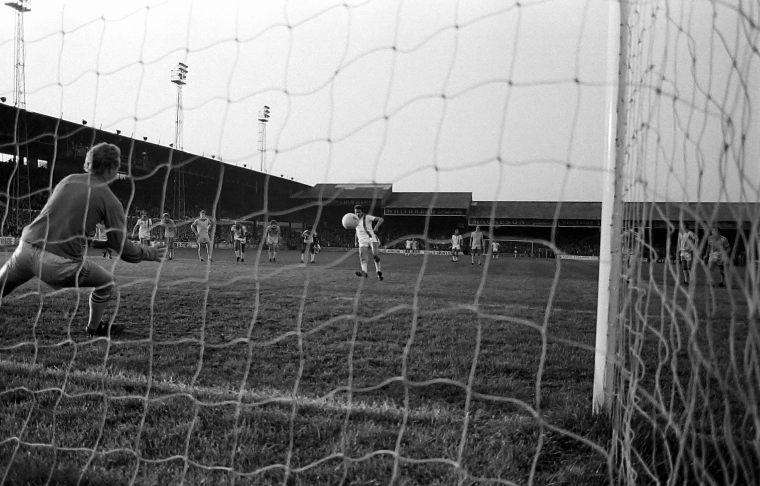 Luton Town FC vs Preston North End (27th Oct 1979) | Hatters Heritage ...