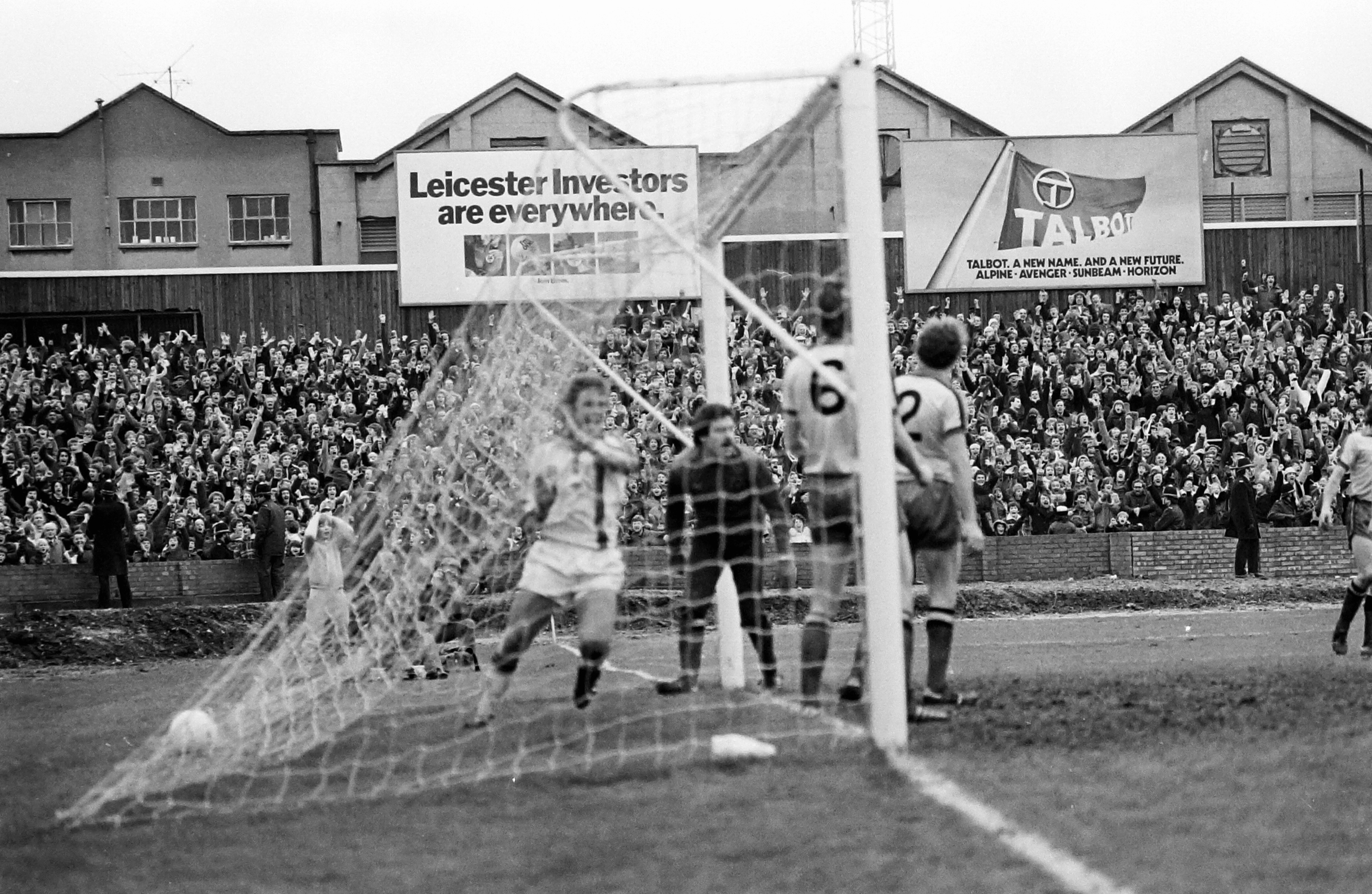Watford vs Luton Town FC (26th Dec 1979) | Hatters Heritage | A History ...