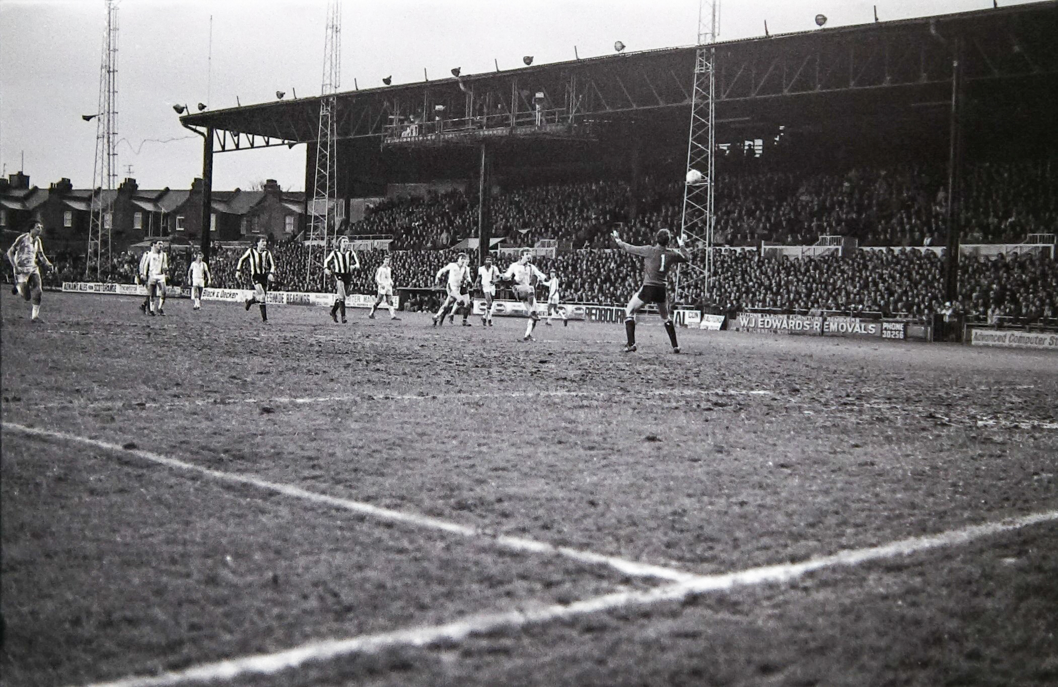 Kirk Stephens | Hatters Heritage | A History of Luton Town FC