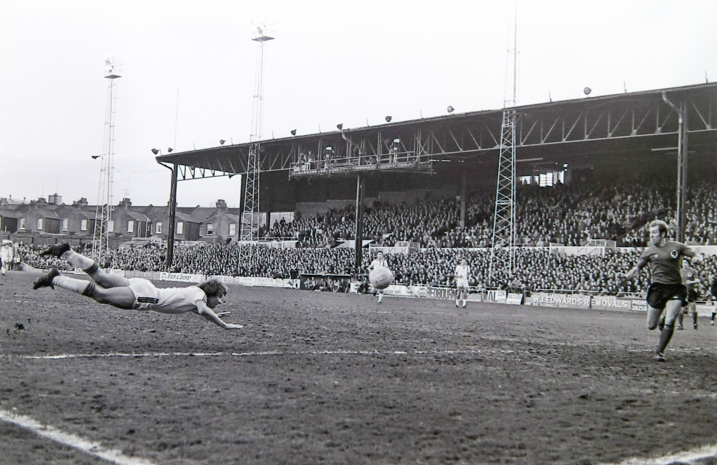 Alan West | Hatters Heritage | A History of Luton Town FC
