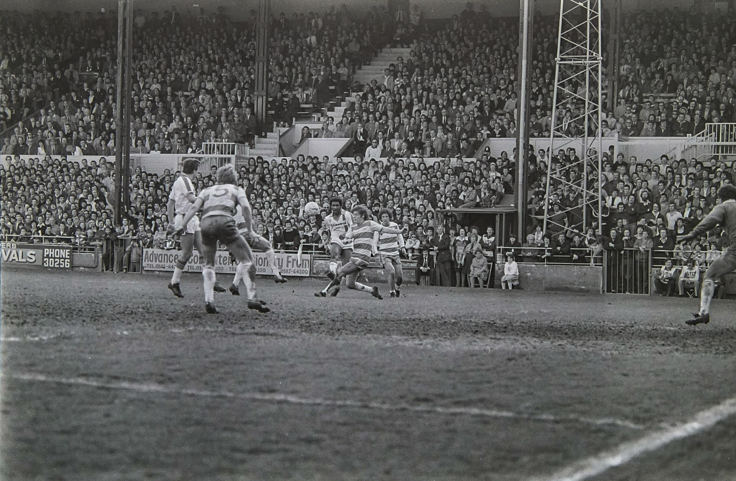 Luton Town FC vs Queens Park Rangers (11th Apr 1981) | Hatters Heritage ...