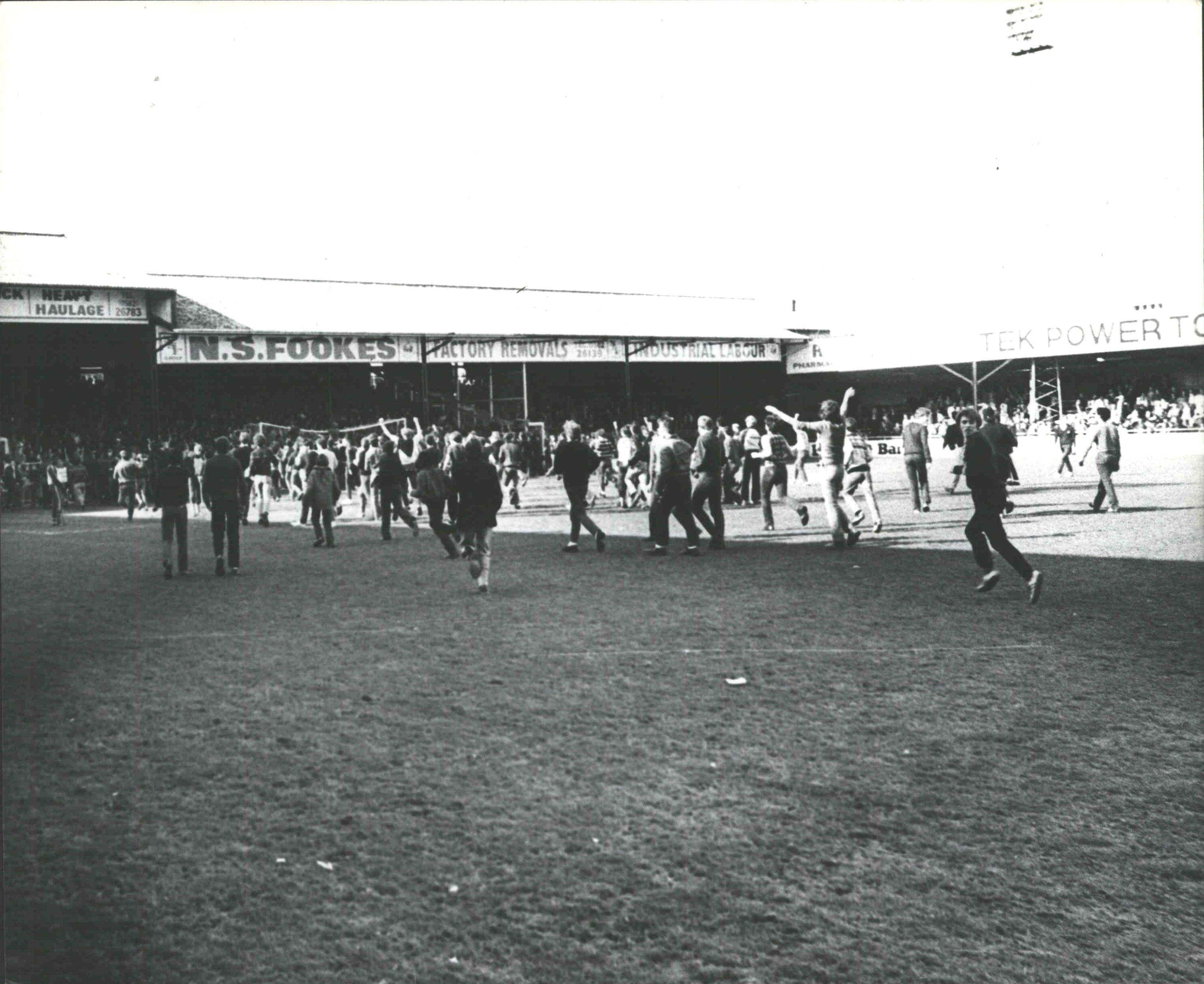 Luton Town FC vs Newcastle United (17th Apr 1982) | Hatters Heritage ...