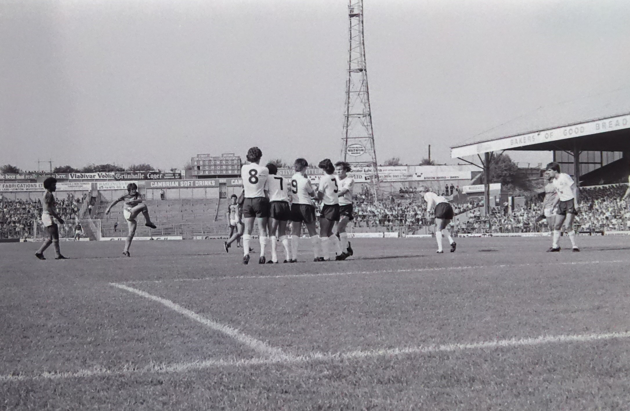 Bolton Wanderers vs Luton Town FC (5th Sep 1981) | Hatters Heritage | A ...