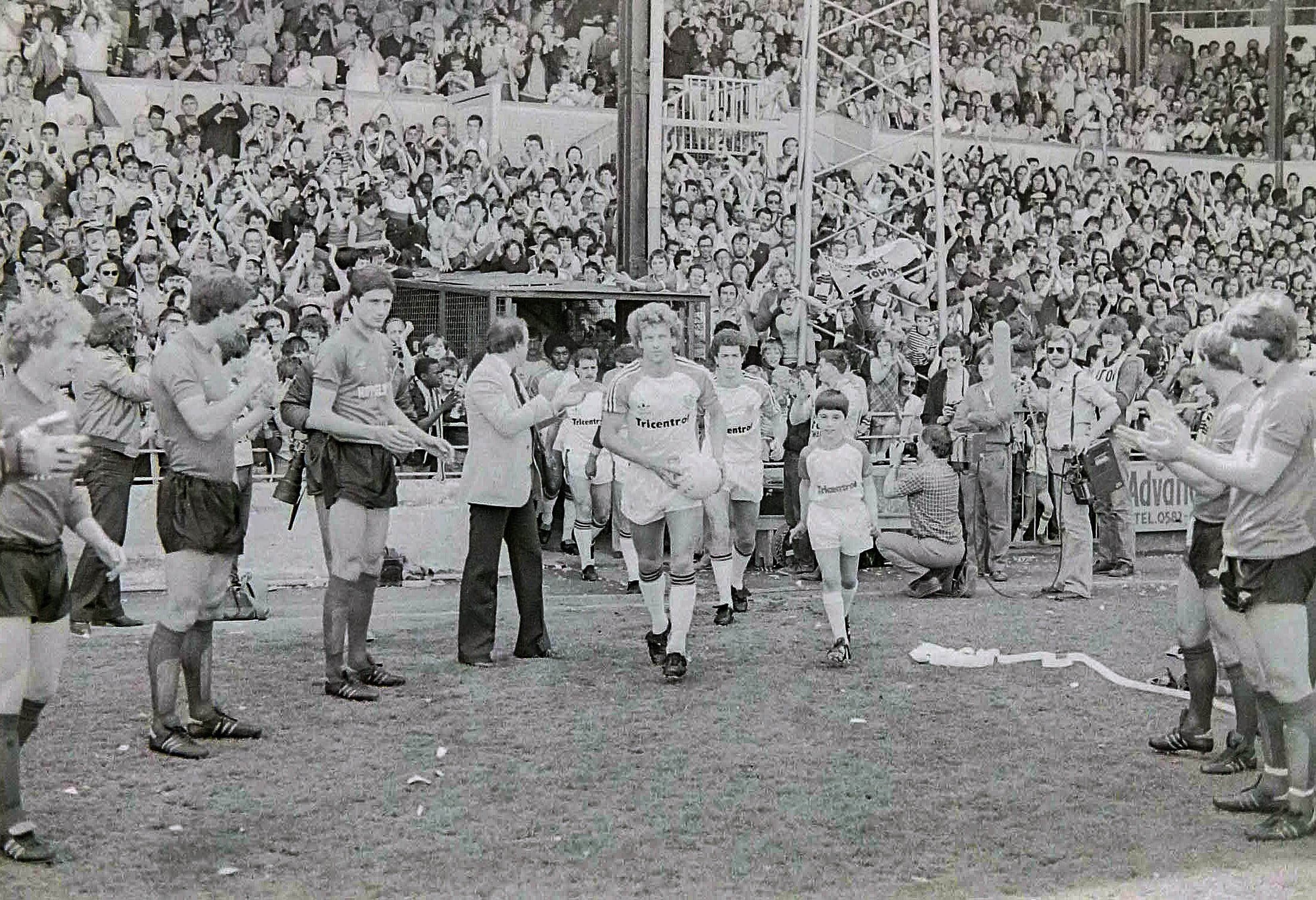 Luton Town FC vs Barnsley (15th May 1982) | Hatters Heritage | A ...