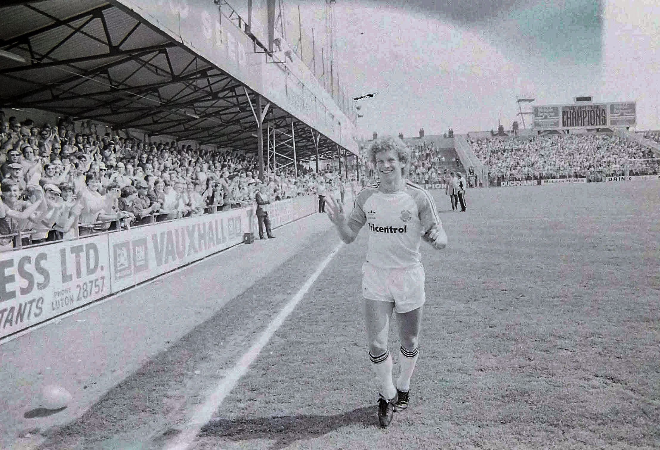Kirk Stephens | Hatters Heritage | A History of Luton Town FC