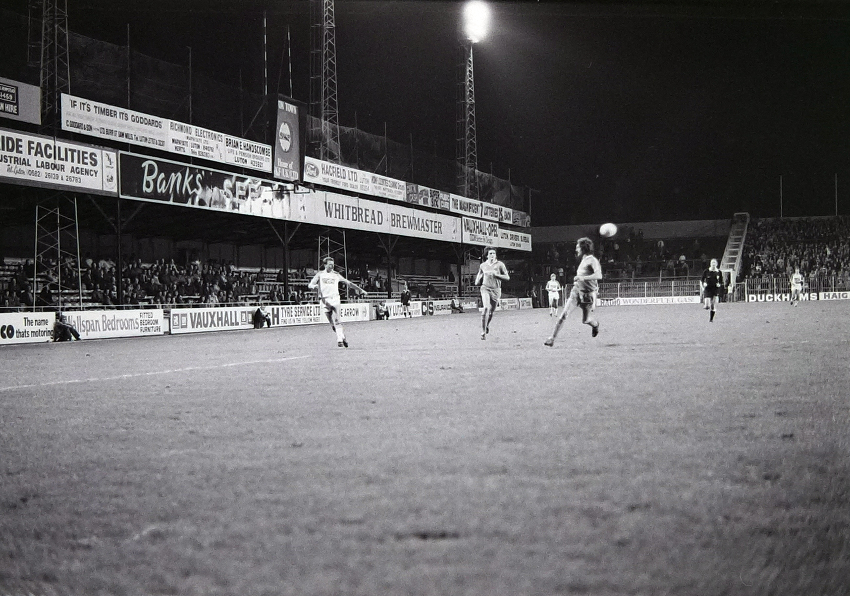 Luton Town FC vs Blackpool (9th Nov 1982) | Hatters Heritage | A ...