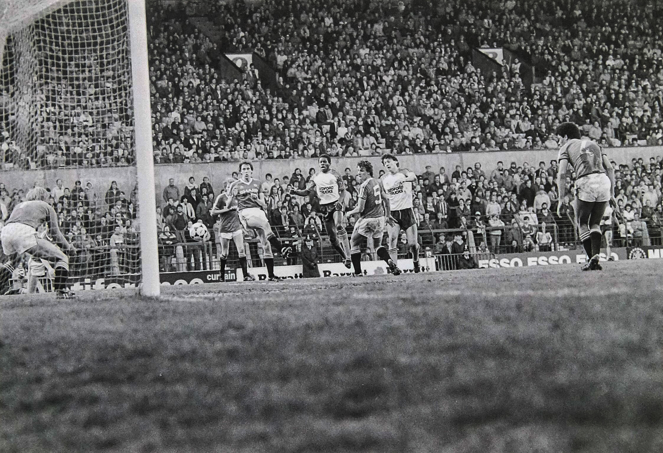 Manchester United vs Luton Town FC (9th May 1983) | Hatters Heritage ...