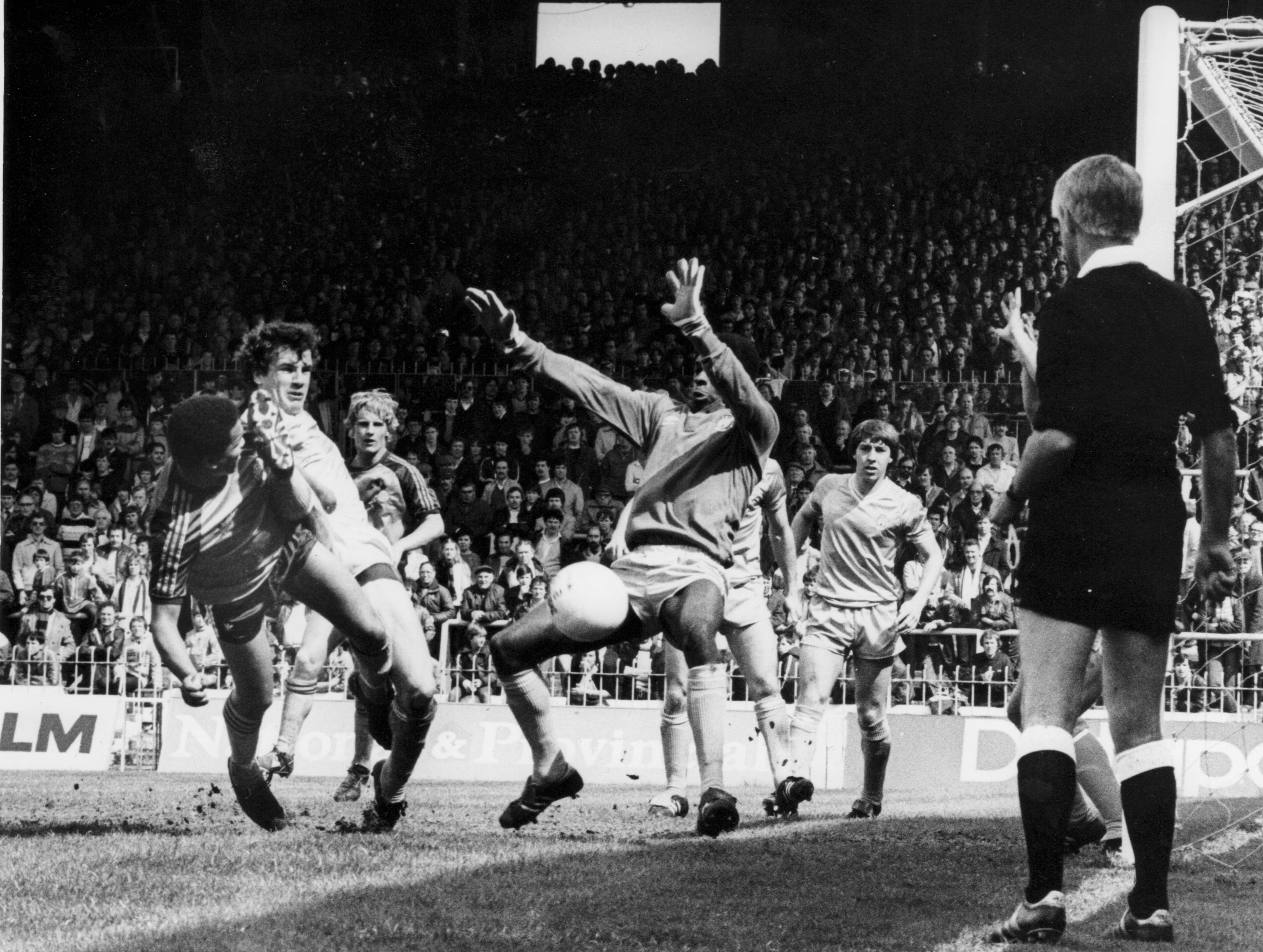 Manchester City vs Luton Town FC (14th May 1983) | Hatters Heritage | A History of Luton Town FC