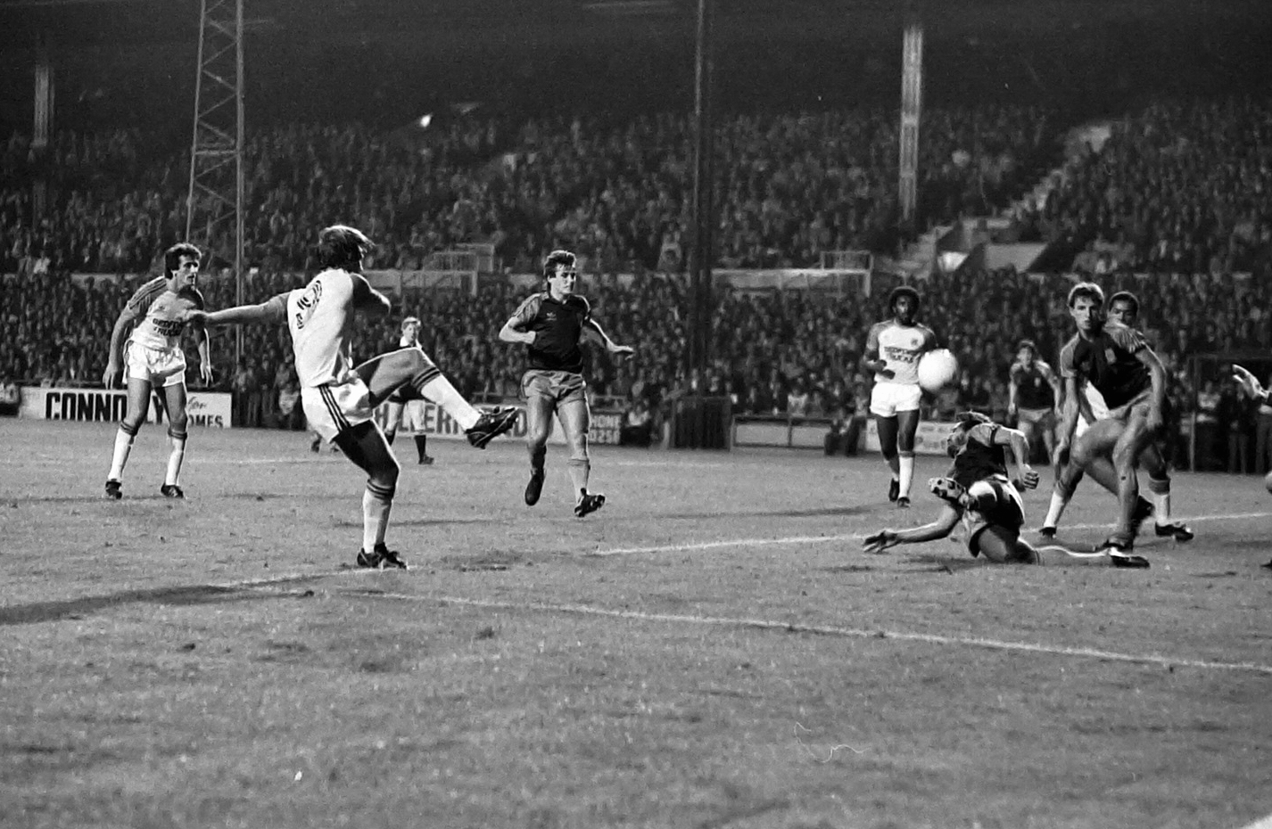 Paul Walsh | Hatters Heritage | A History of Luton Town FC