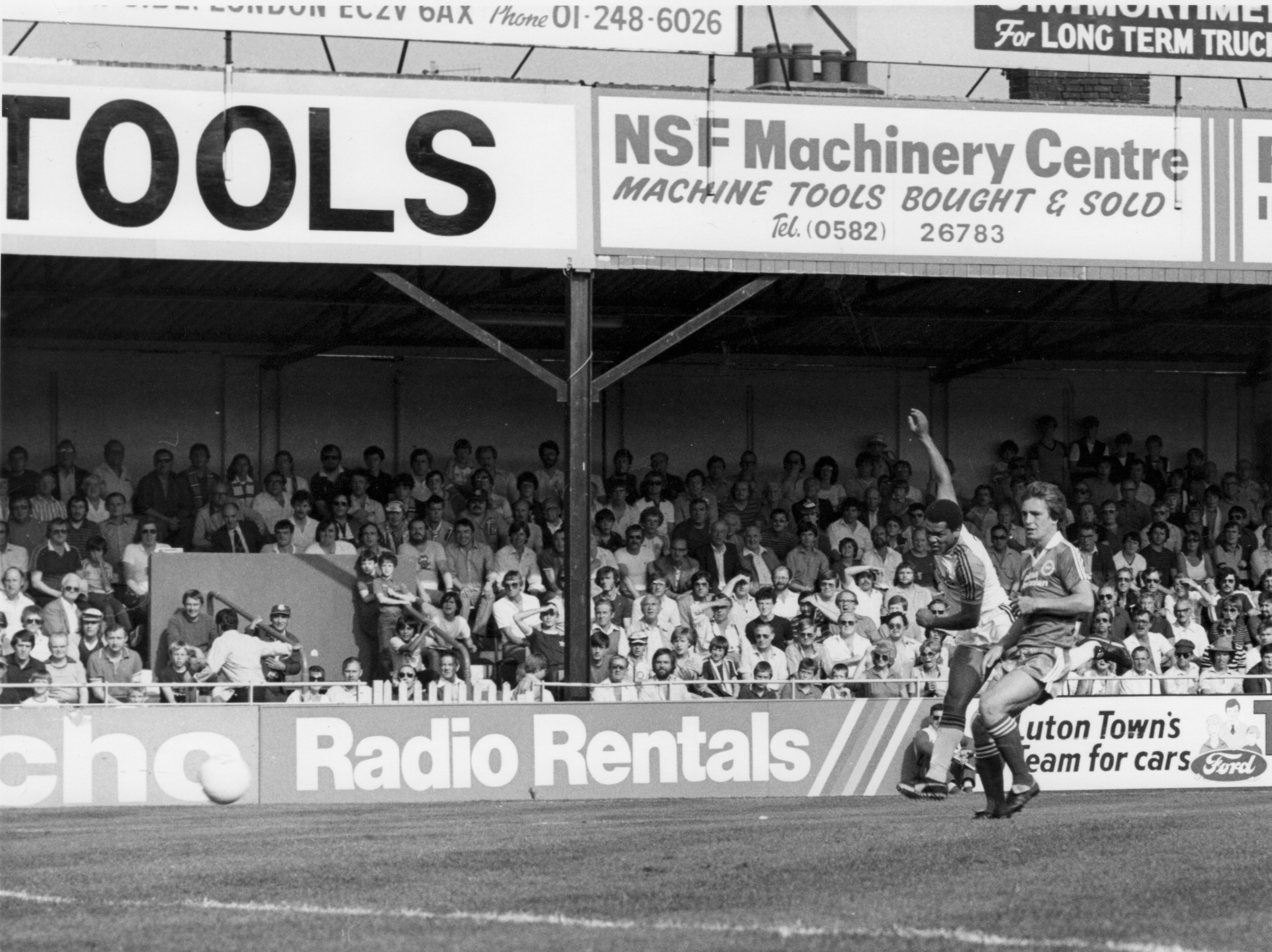 Luton Town FC vs Brighton & Hove Albion (18th Sep 1982) | Hatters ...