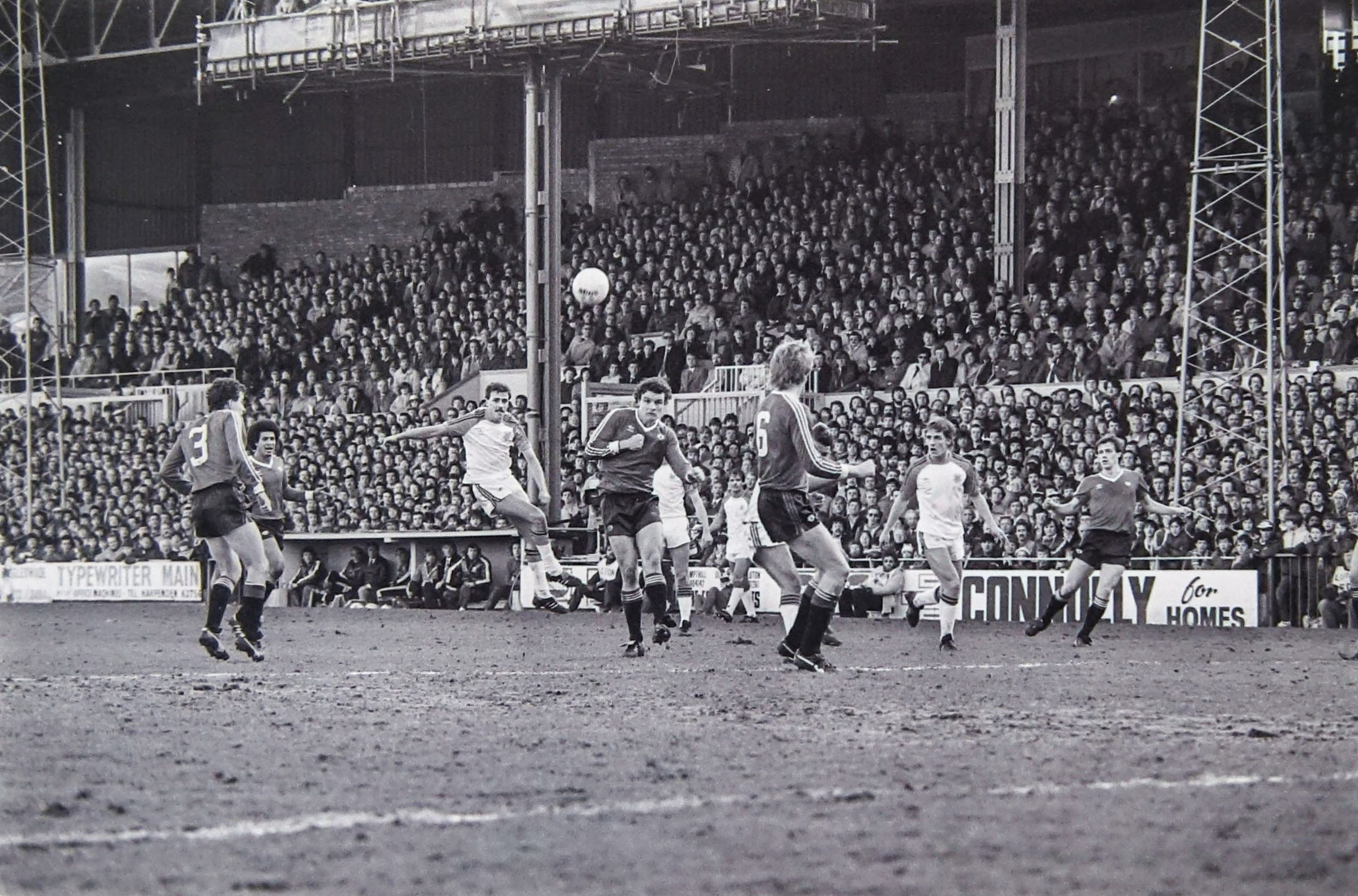 Luton Town FC vs Manchester United (29th Jan 1983) | Hatters Heritage ...