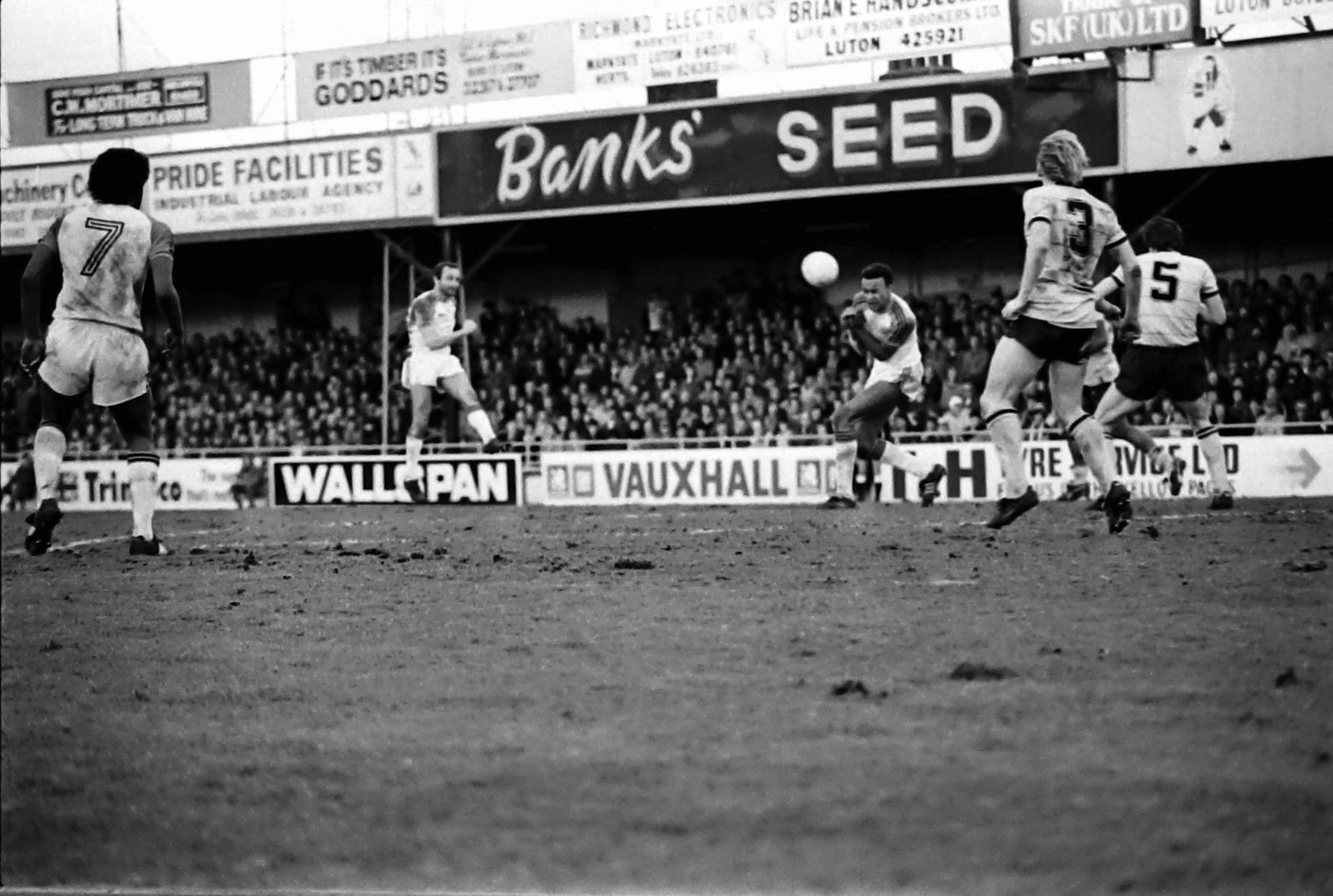 Paul Elliott | Hatters Heritage | A History of Luton Town FC