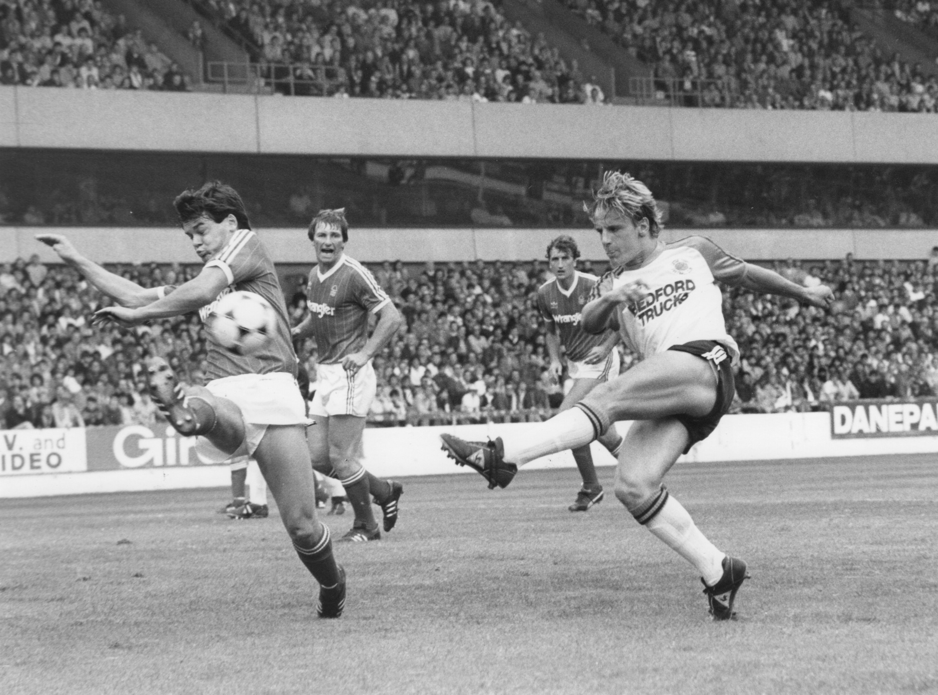 Nottingham Forest vs Luton Town FC (12th Mar 1983) | Hatters Heritage ...