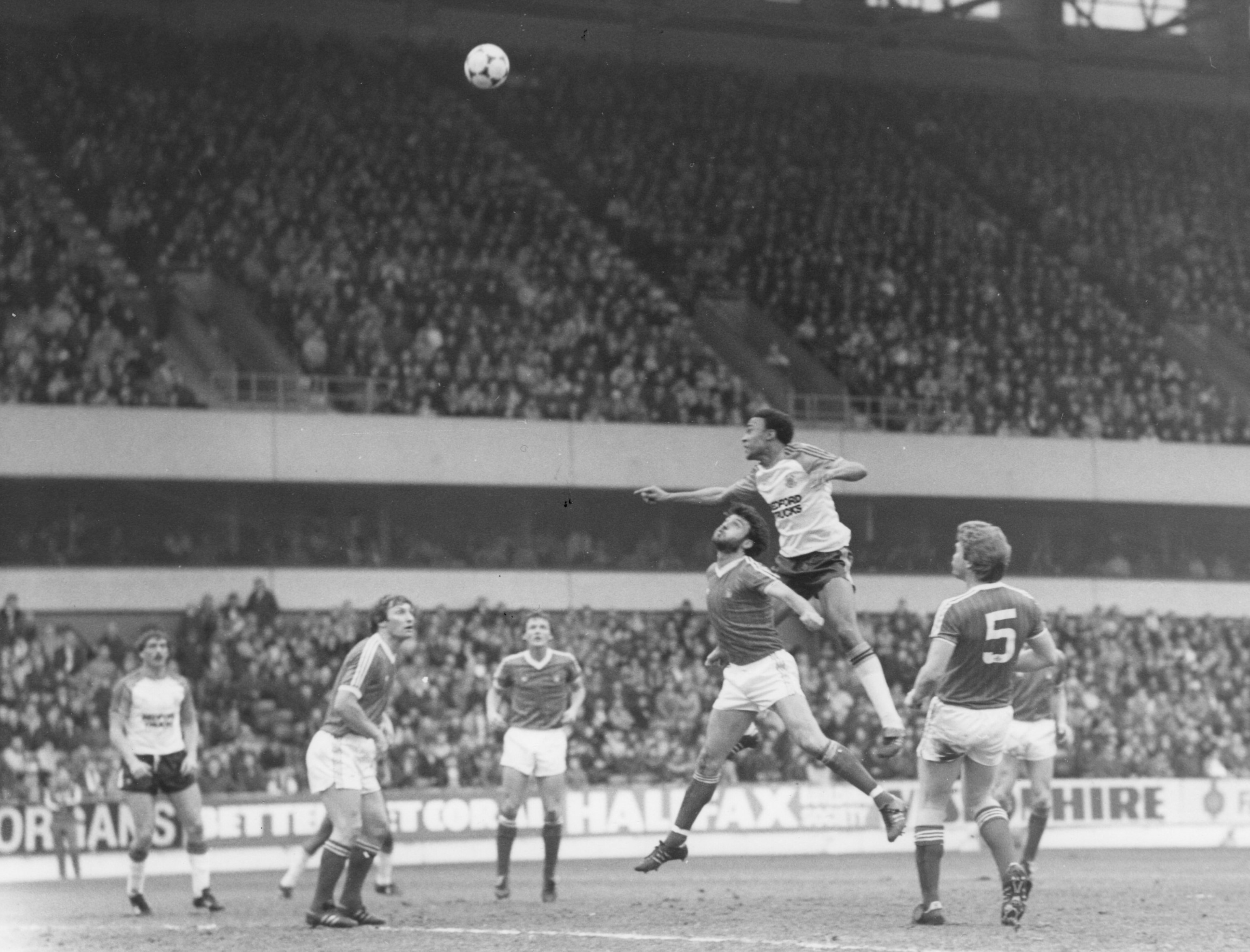 Paul Elliott | Hatters Heritage | A History of Luton Town FC