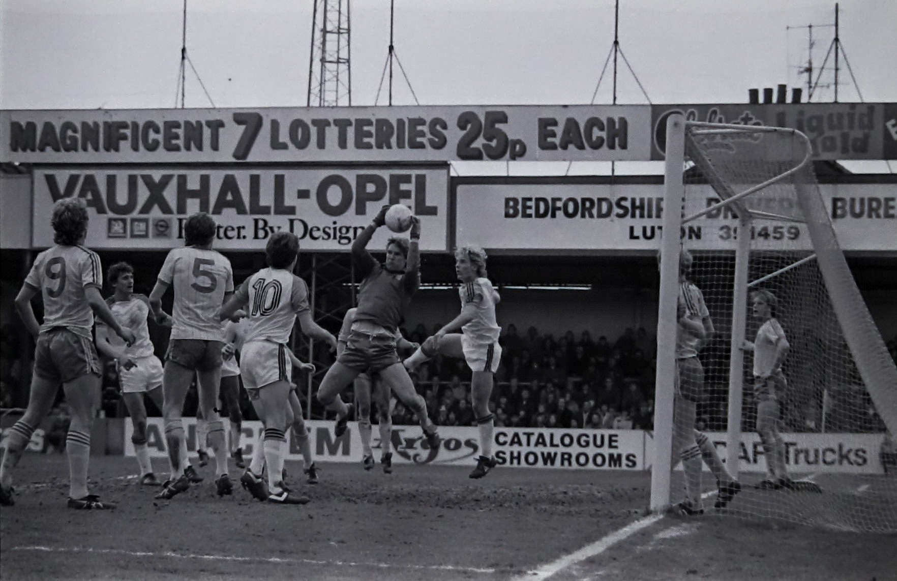 Paul Walsh | Hatters Heritage | A History of Luton Town FC
