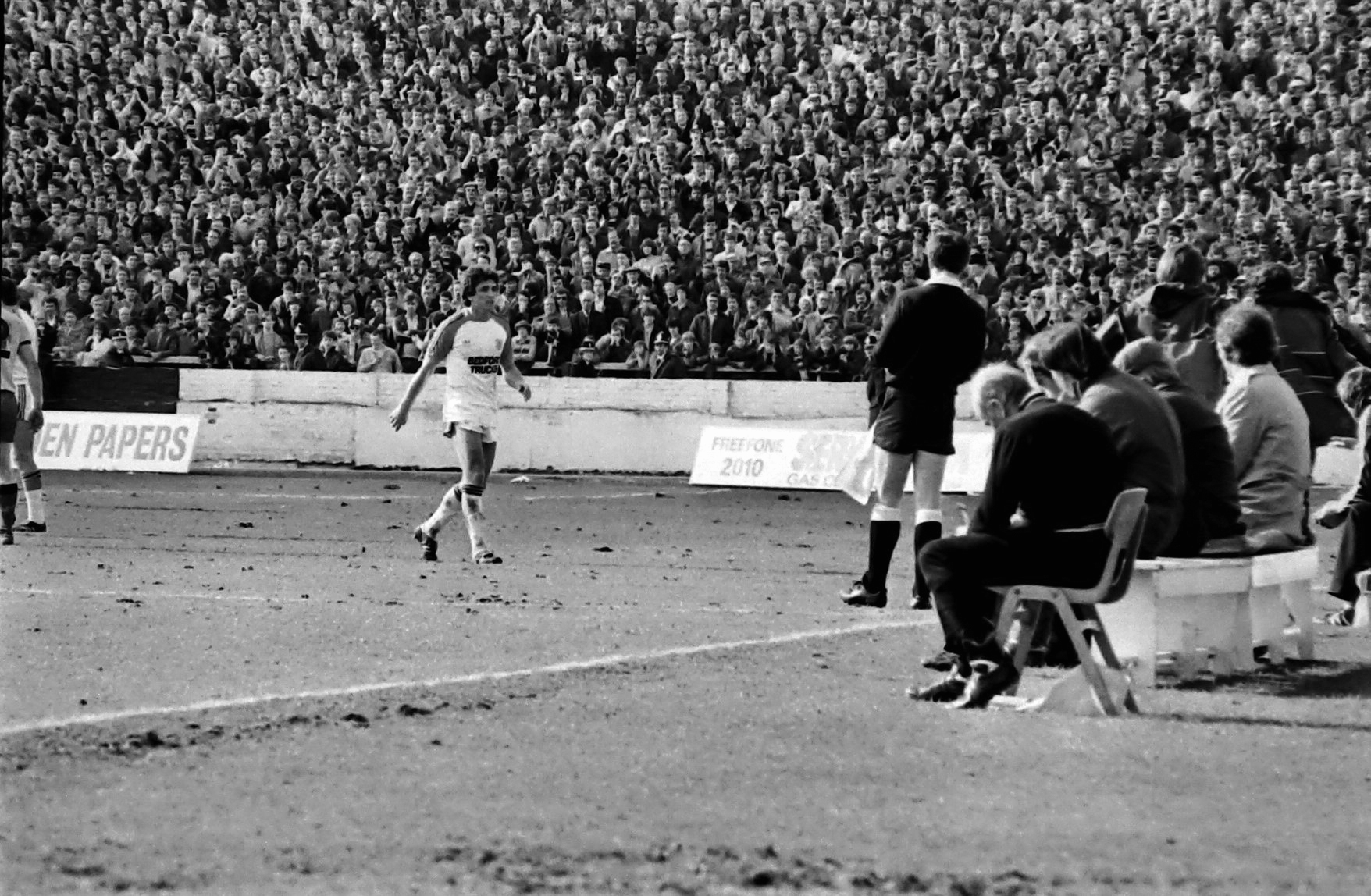 Watford vs Luton Town FC (4th Apr 1983) | Hatters Heritage | A History ...