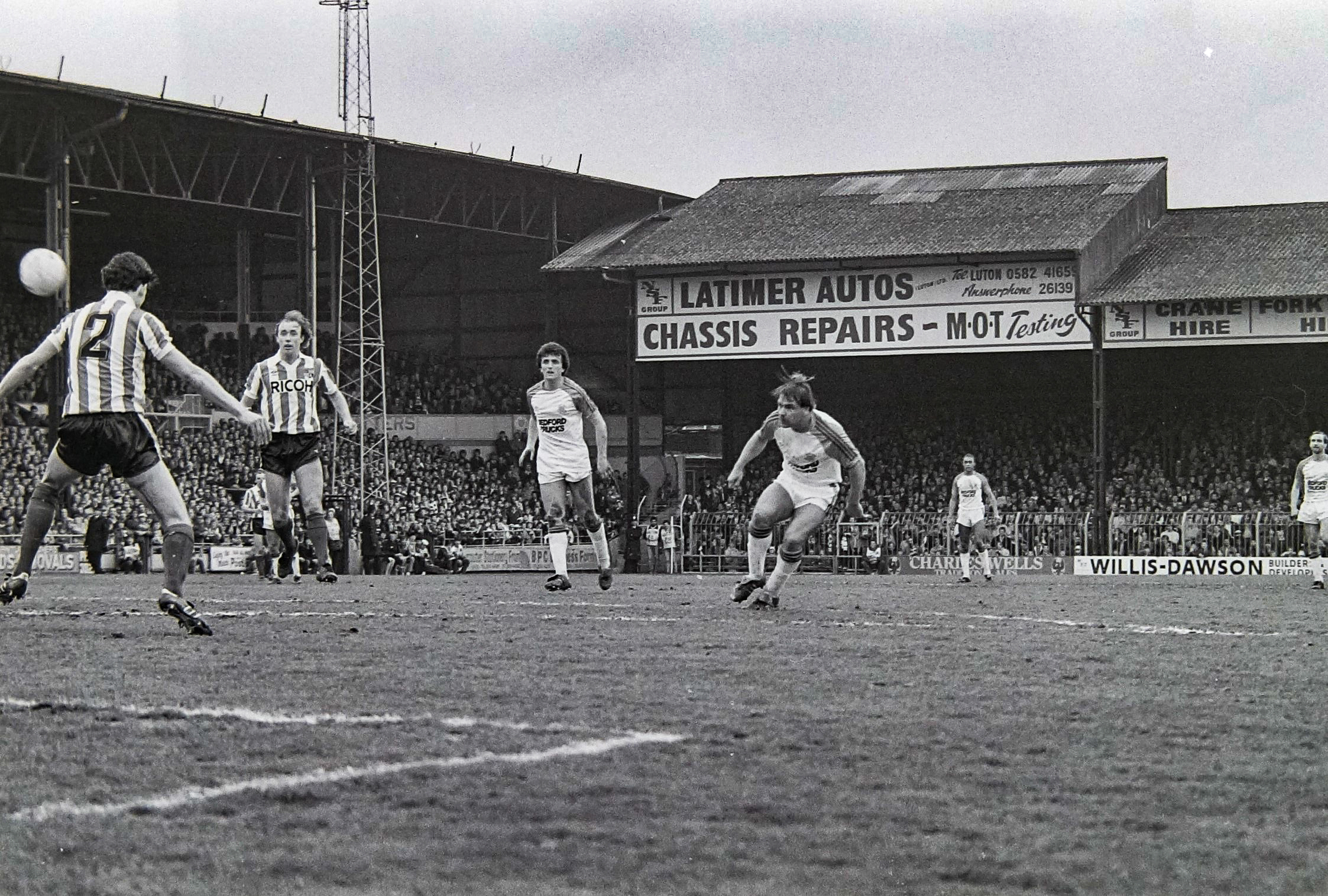 Wayne Turner | Hatters Heritage | A History of Luton Town FC