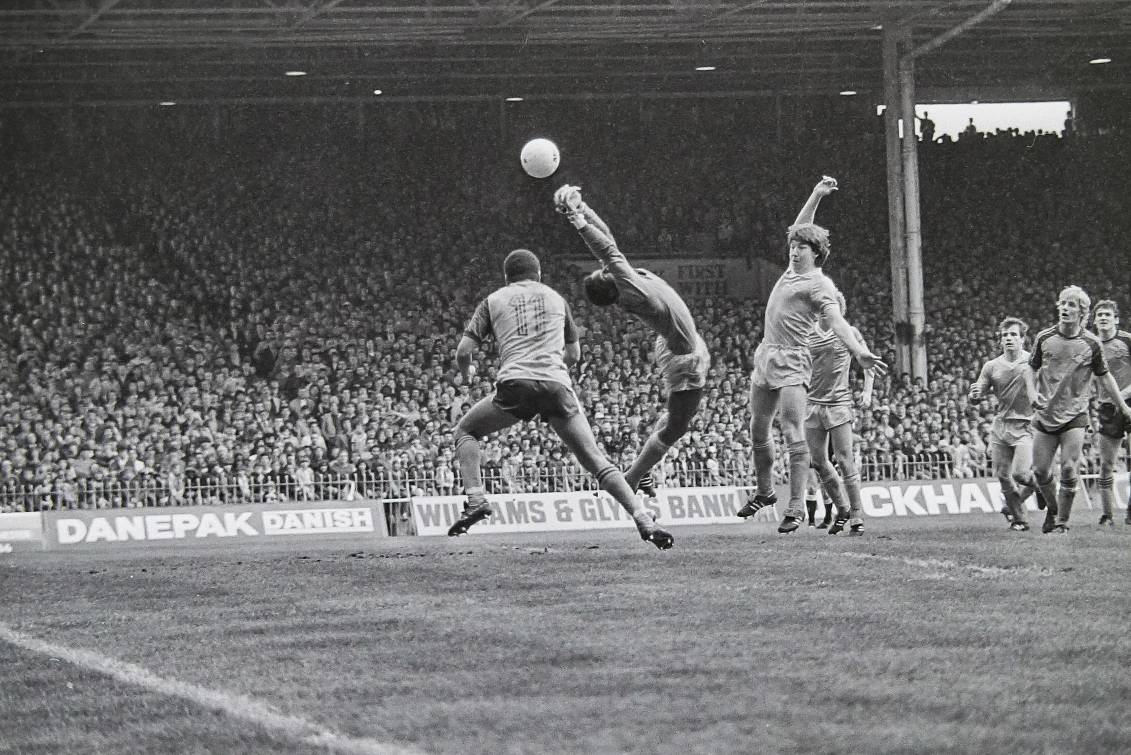 Manchester City vs Luton Town FC (14th May 1983) | Hatters Heritage | A ...
