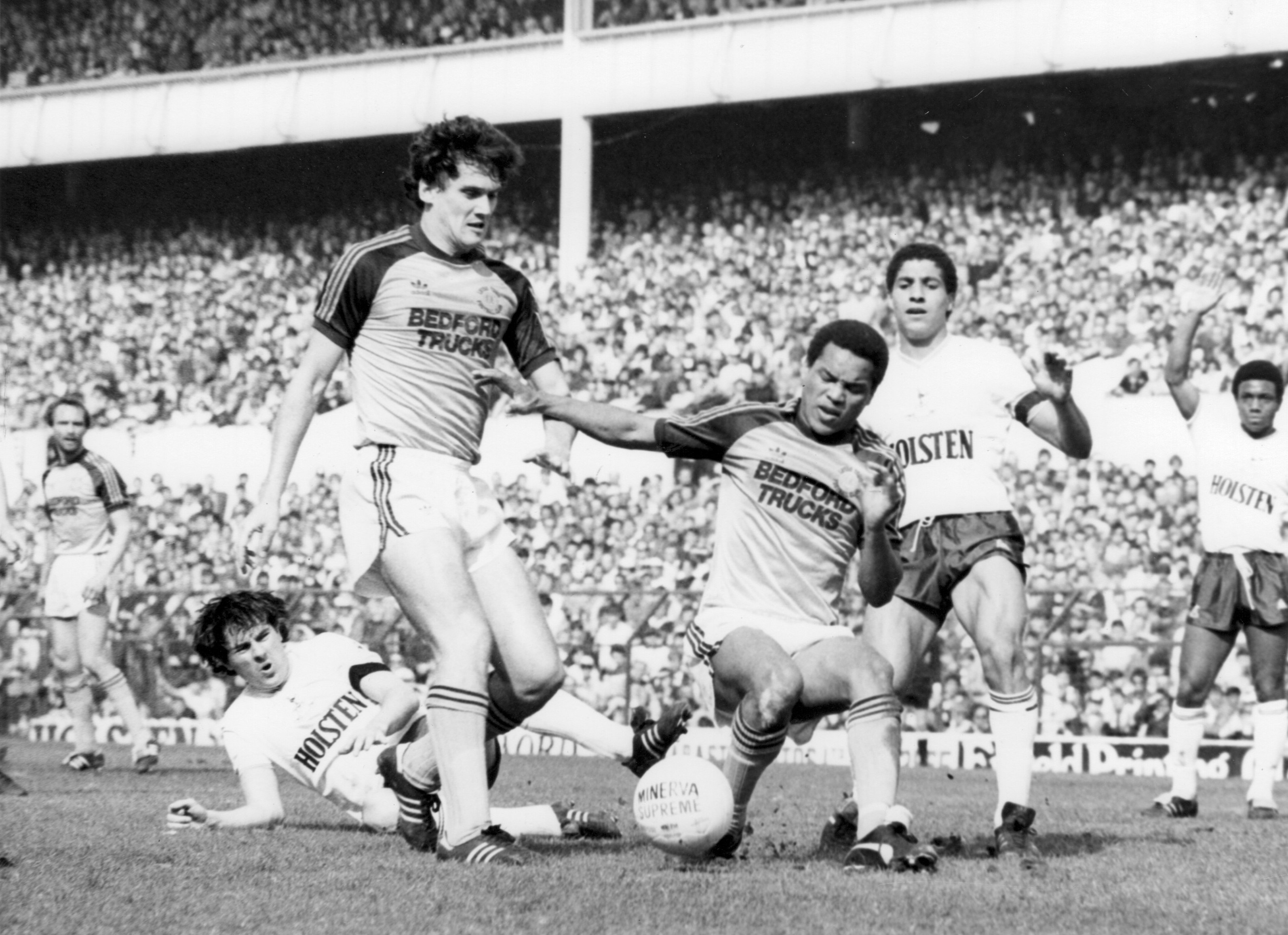 Tottenham Hotspur vs Luton Town FC (14th Apr 1984) | Hatters Heritage ...