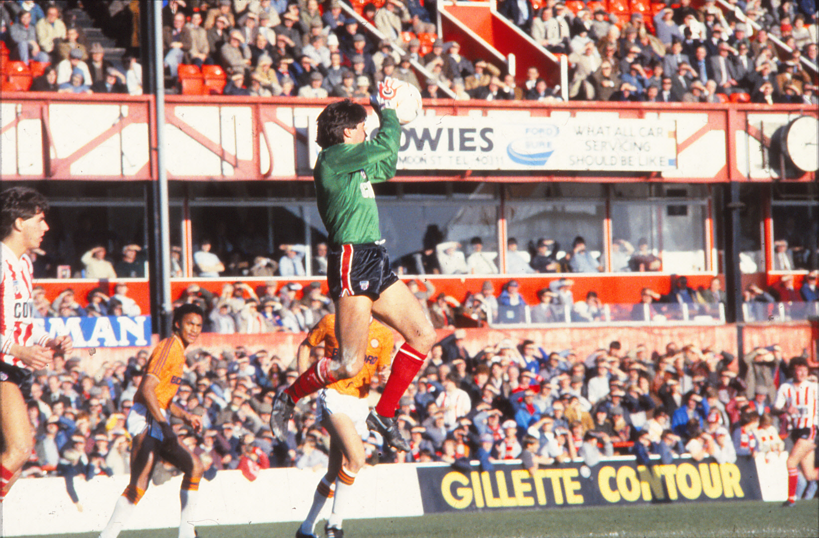 Les Sealey | Hatters Heritage | A History of Luton Town FC