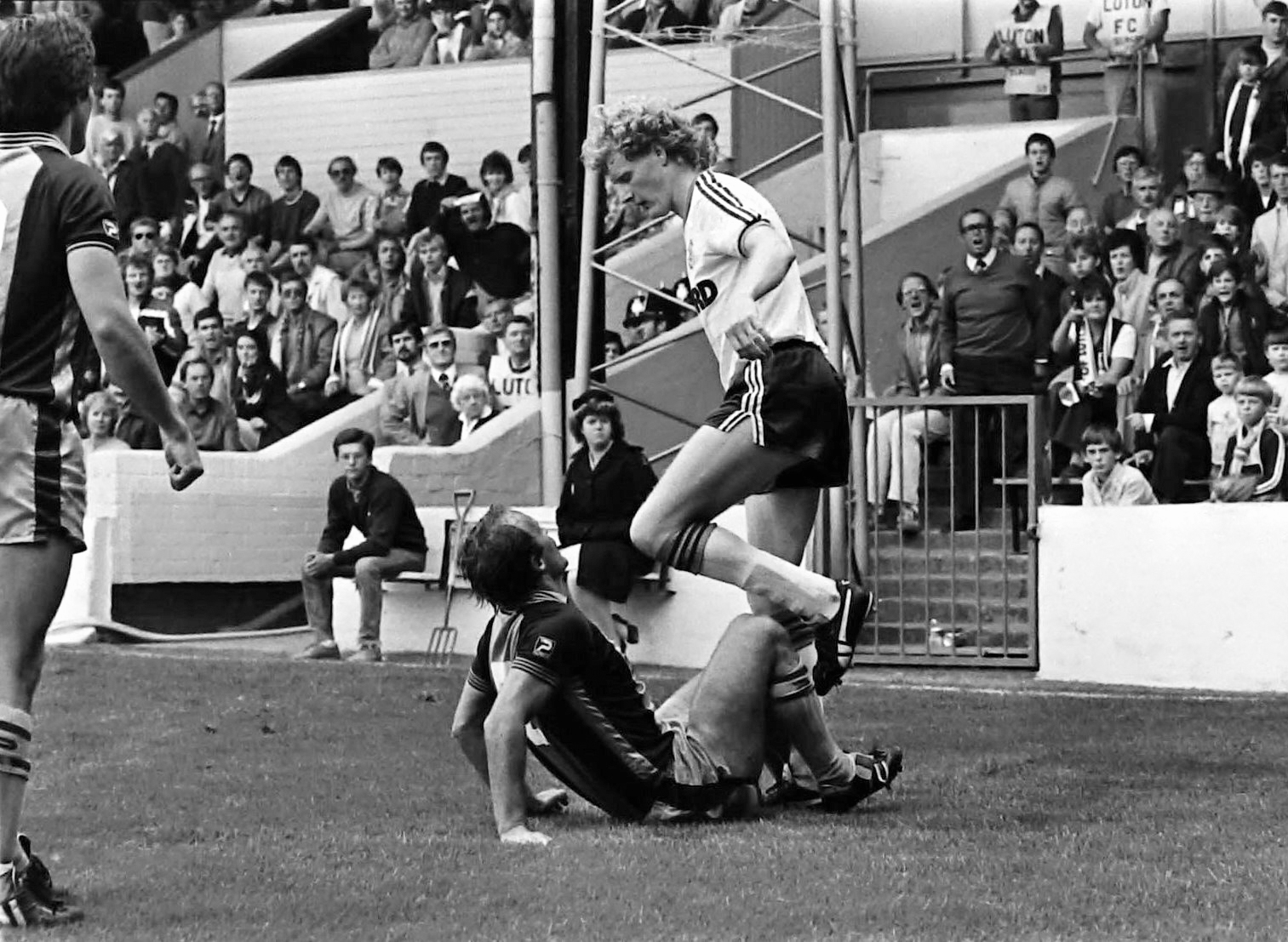 Ashley Grimes | Hatters Heritage | A History of Luton Town FC